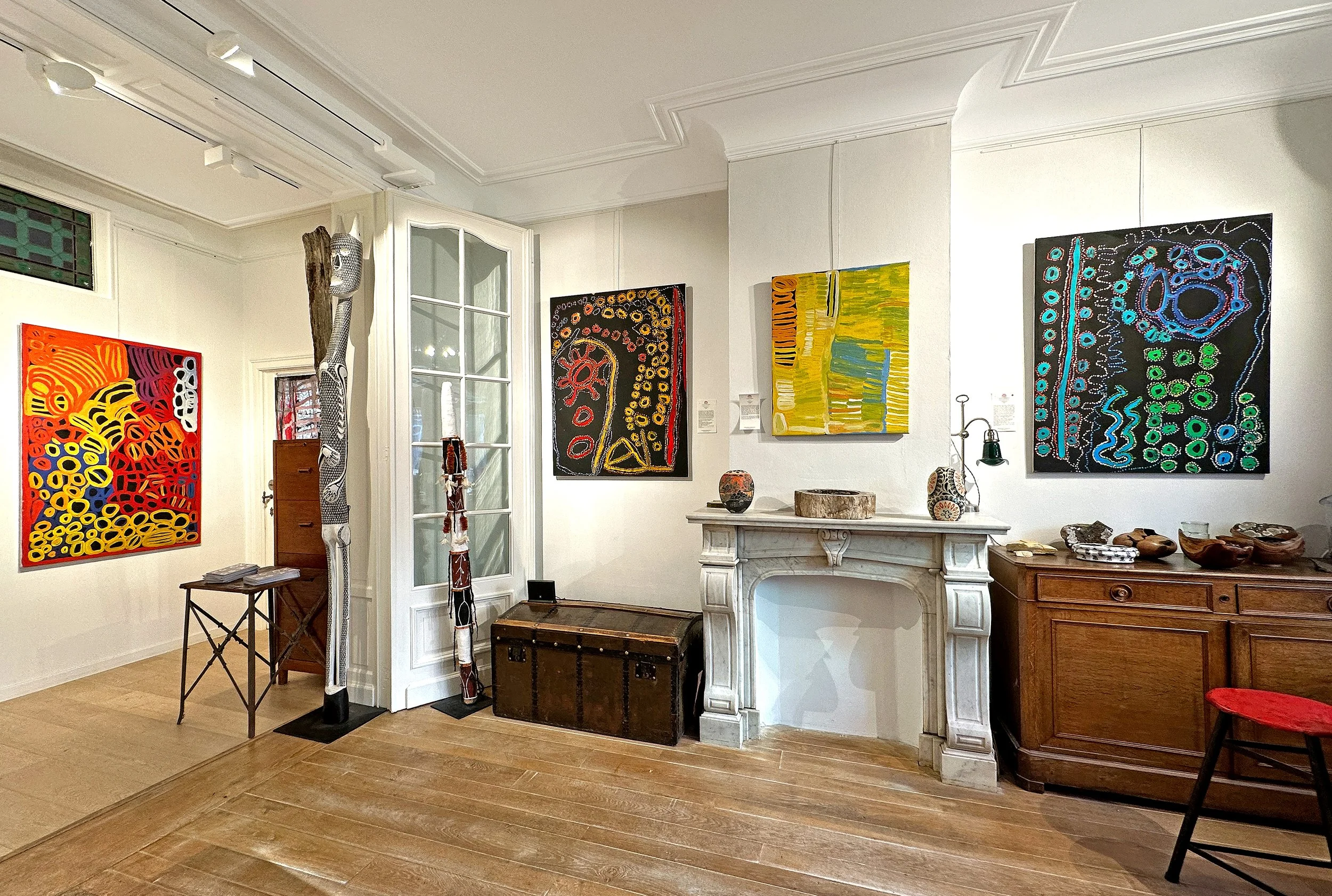 Exposition d’art Aborigène “Sovereigns of the Memory”, avec les ...