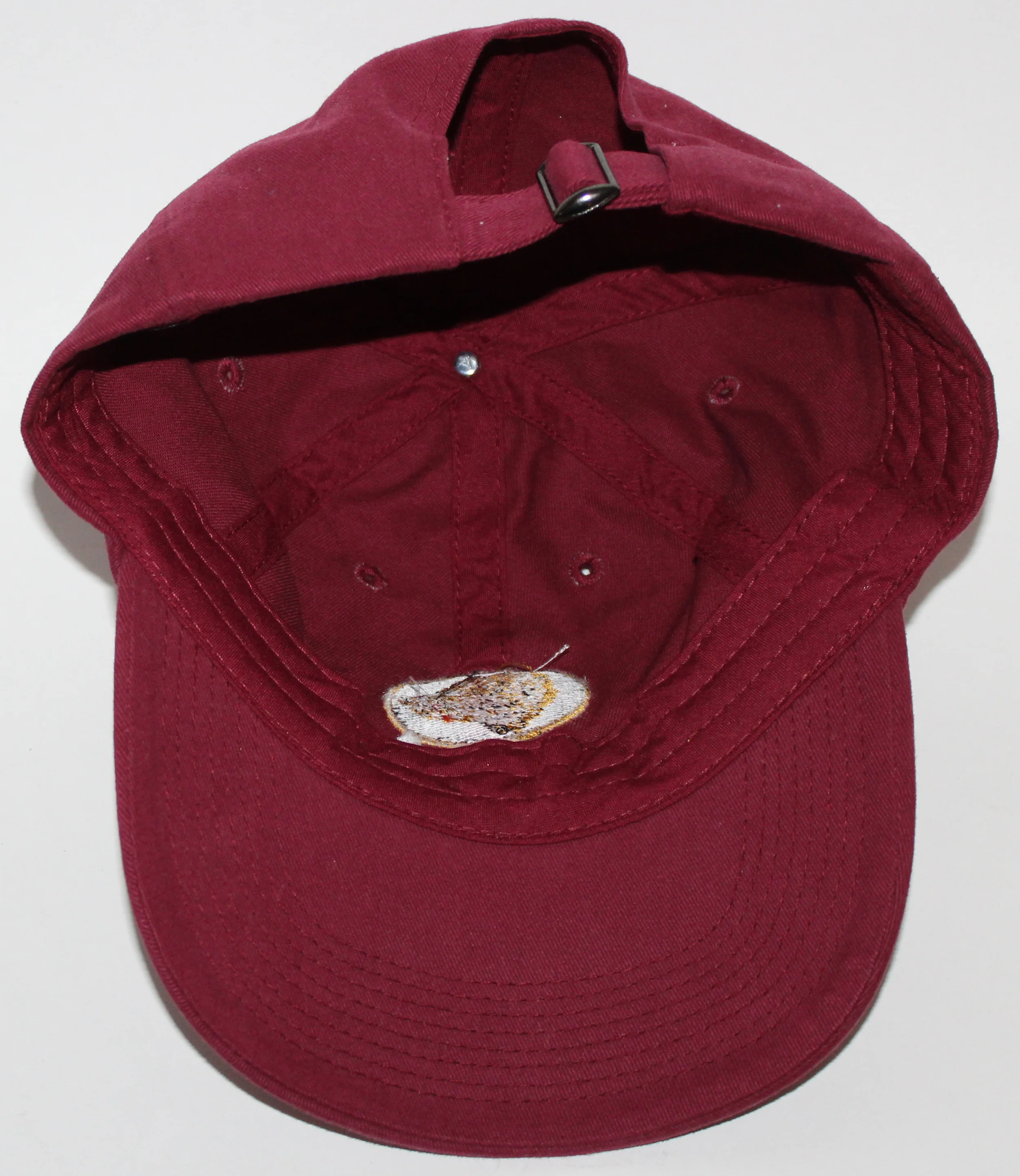 Boar`s Head Burgundy Strap back Hat — Roots