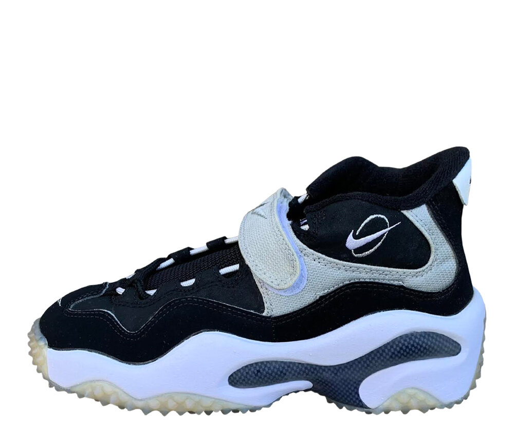 Nike Zooms Turf