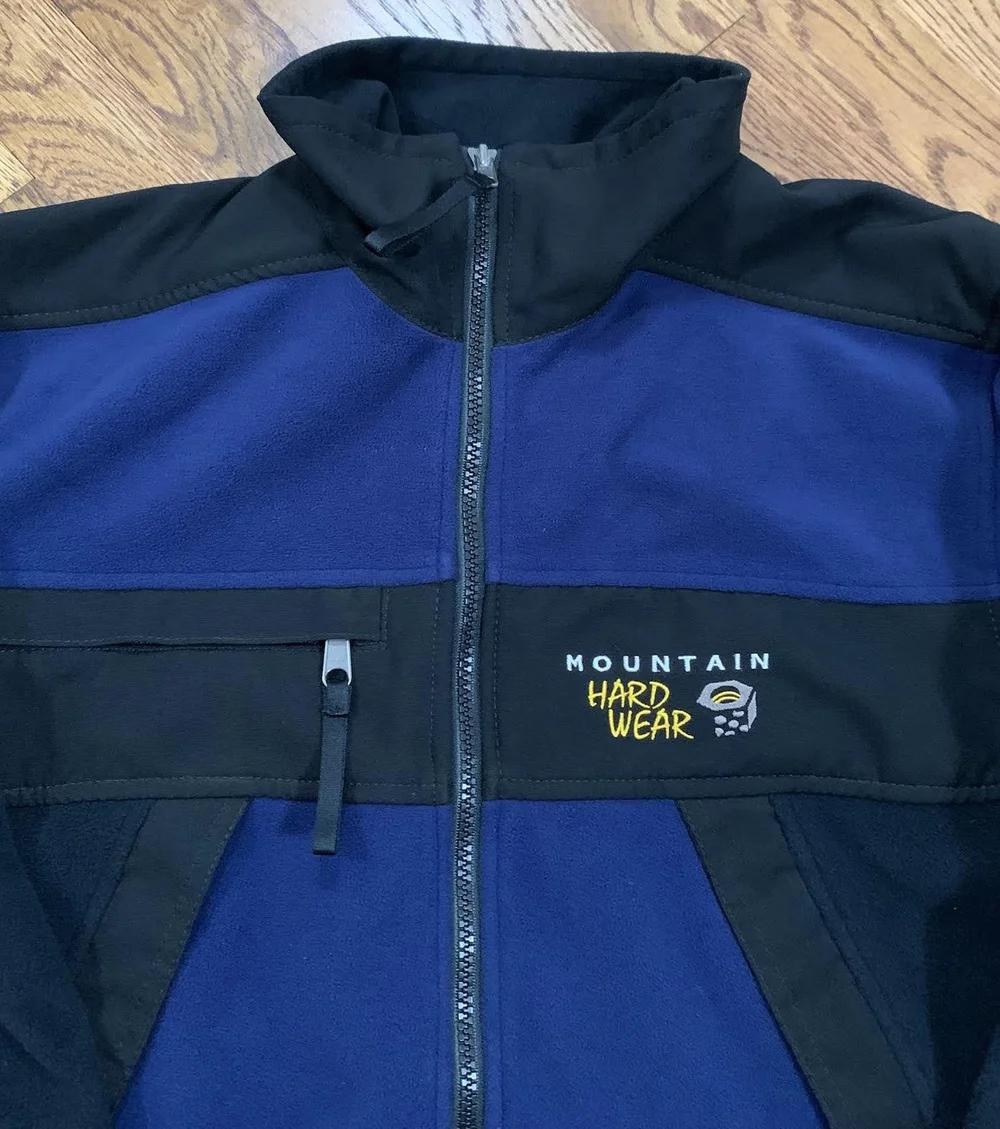 Mountain Hardware Logo