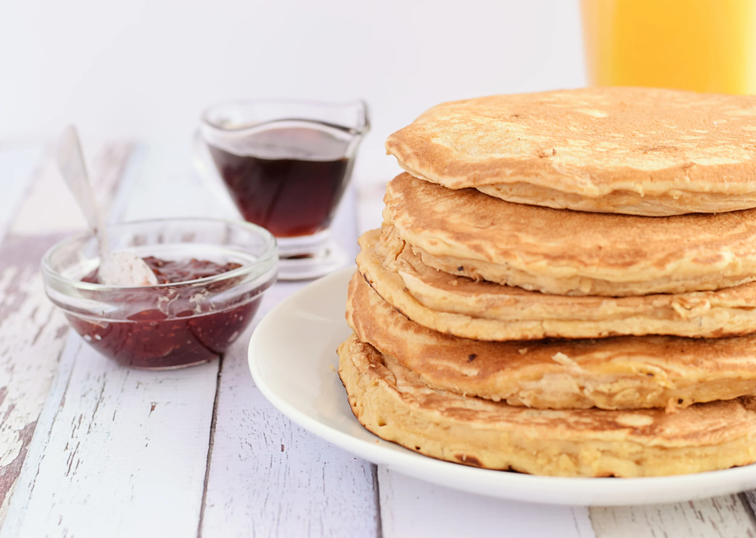 Easy And Fluffy Pancakes | Truffles and Trends