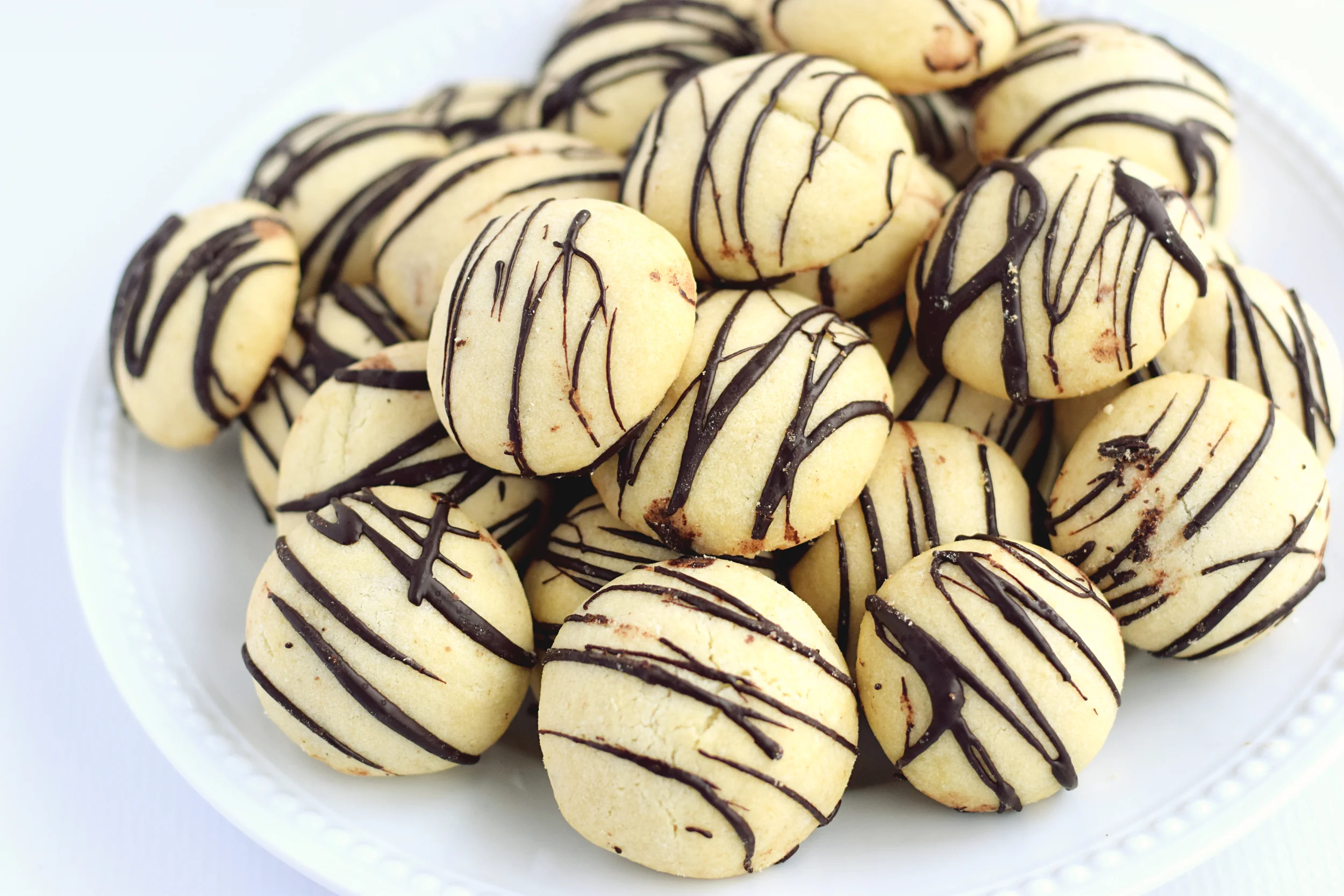 April Fool's Surprise Cookies | Truffles and Trends