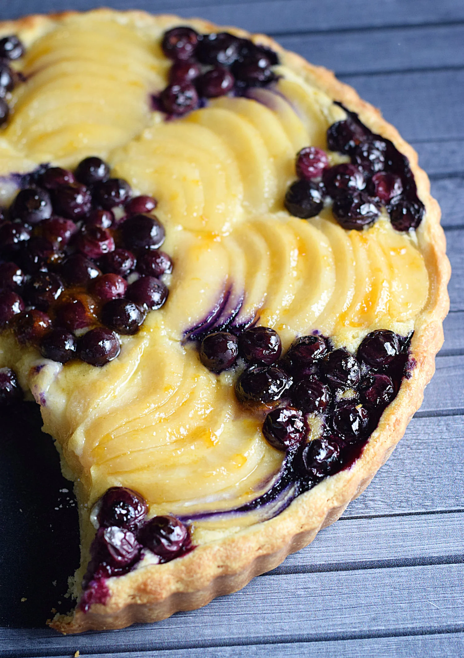 Pear and Almond (Frangipane) Tart + Video | Truffles and Trends