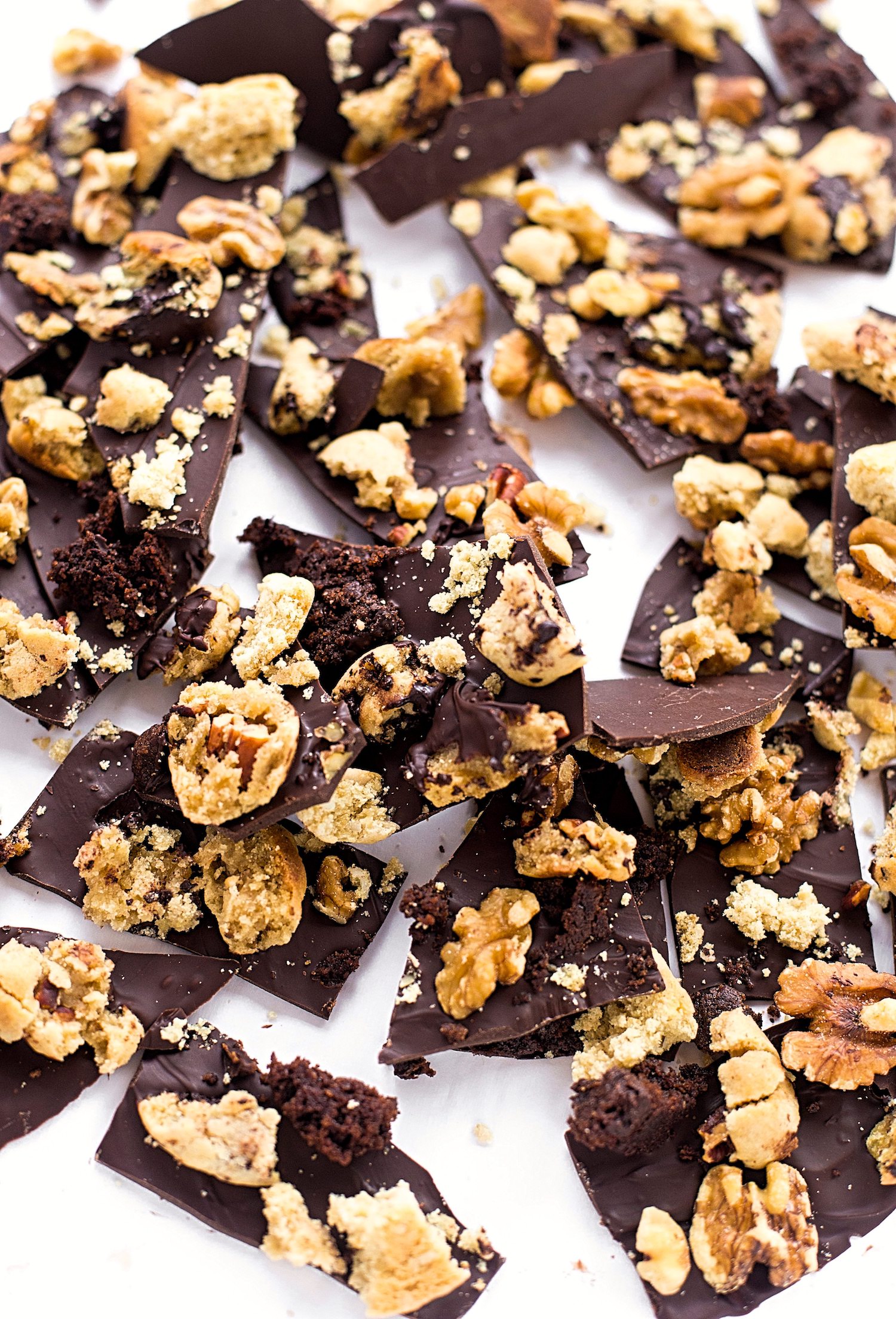 Cookie Cluster Chocolate Bark | Truffles and Trends