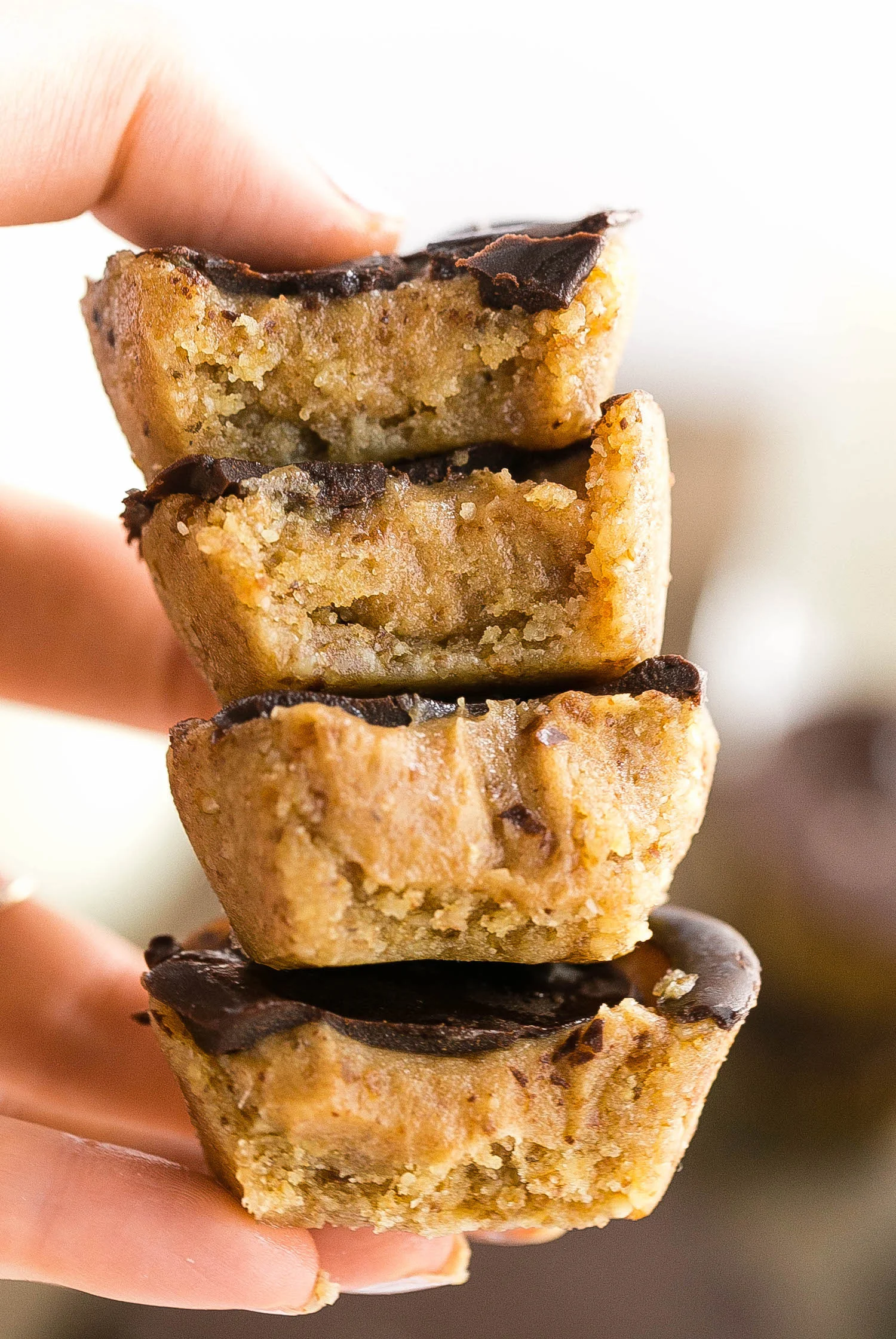 No-Bake Mini Caramel Chocolate Cups | Truffles and Trends