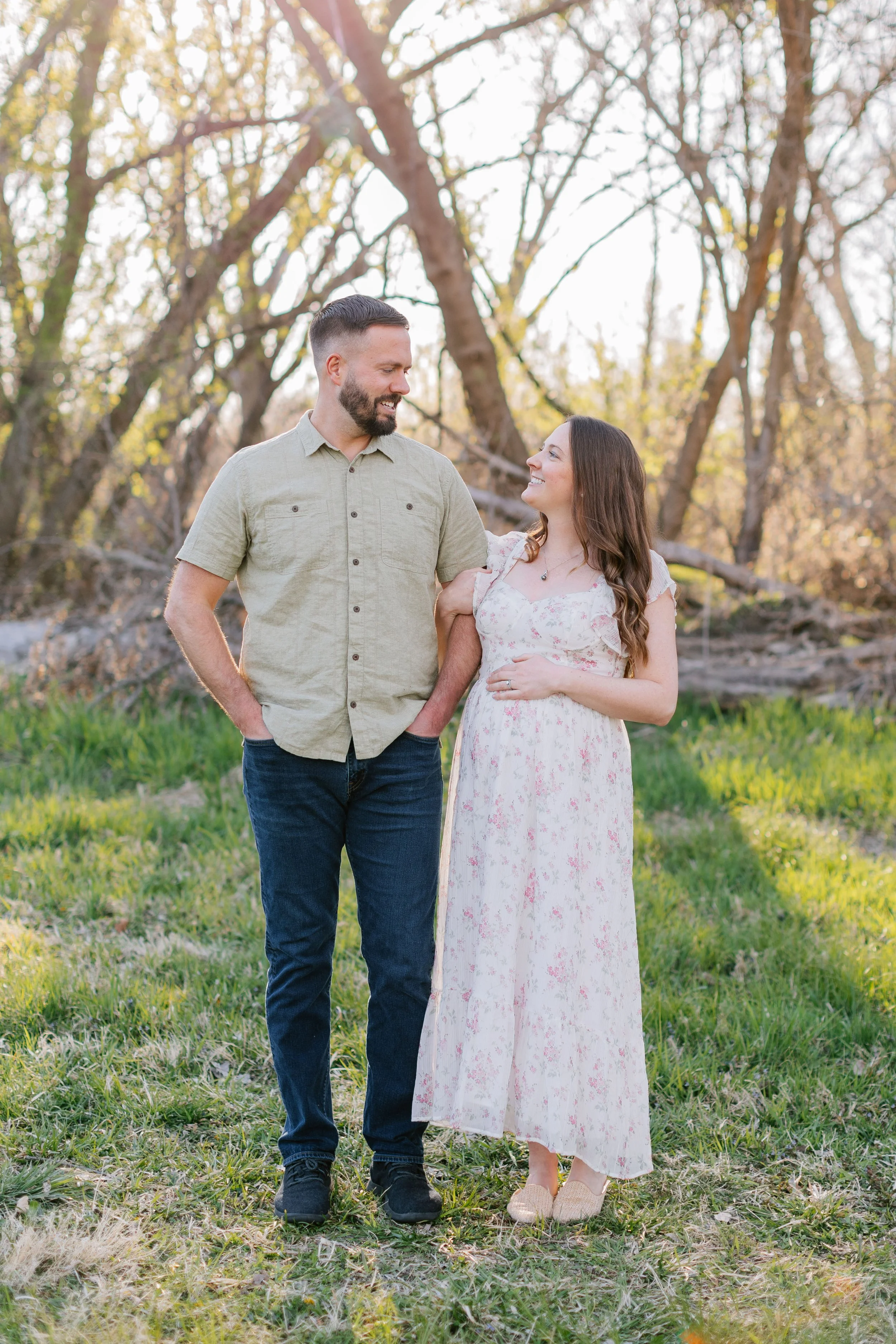 Spring Maternity Photo Session — Des Moines Wedding Photographer