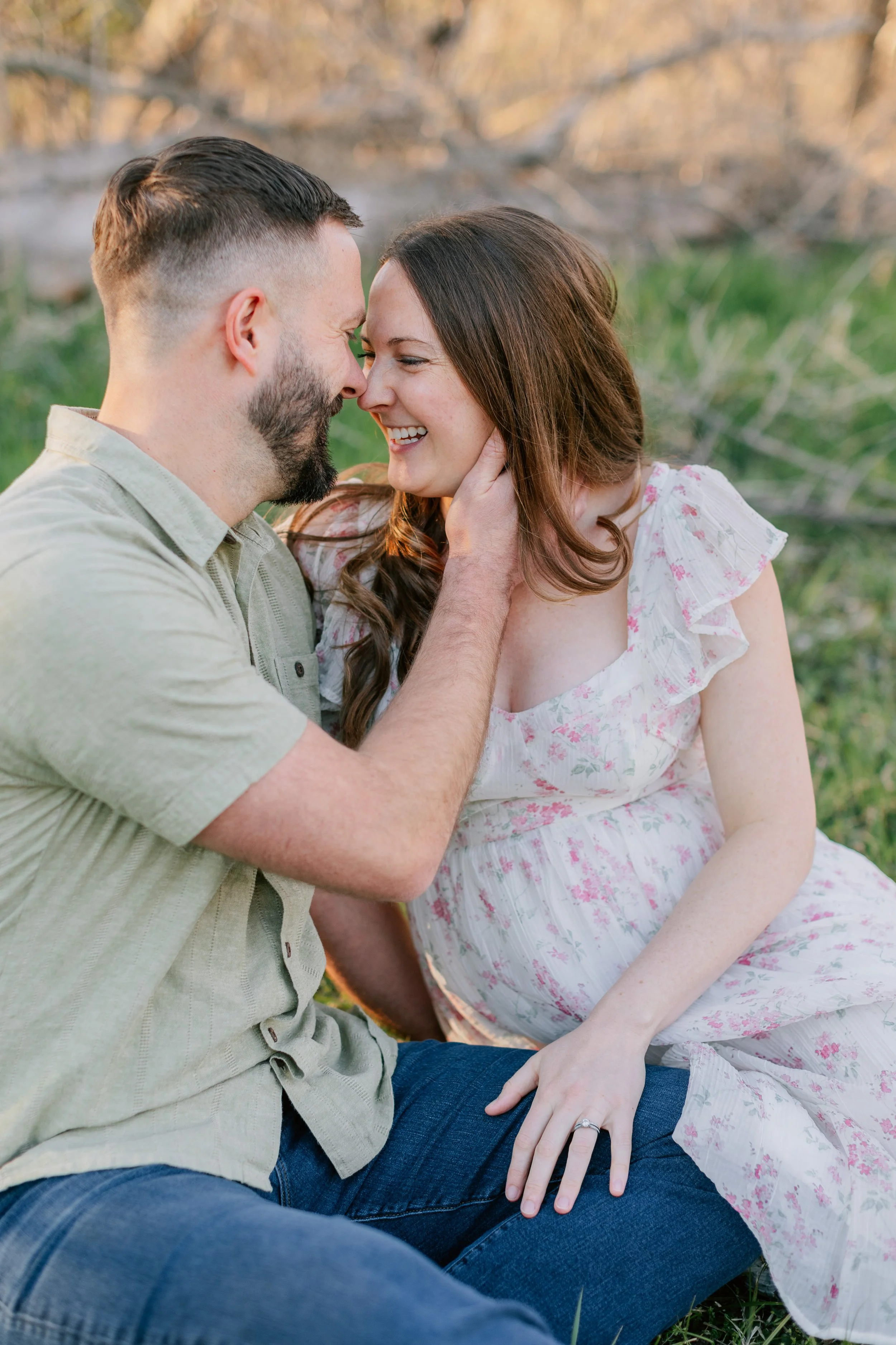 Spring Maternity Photo Session — Des Moines Wedding Photographer