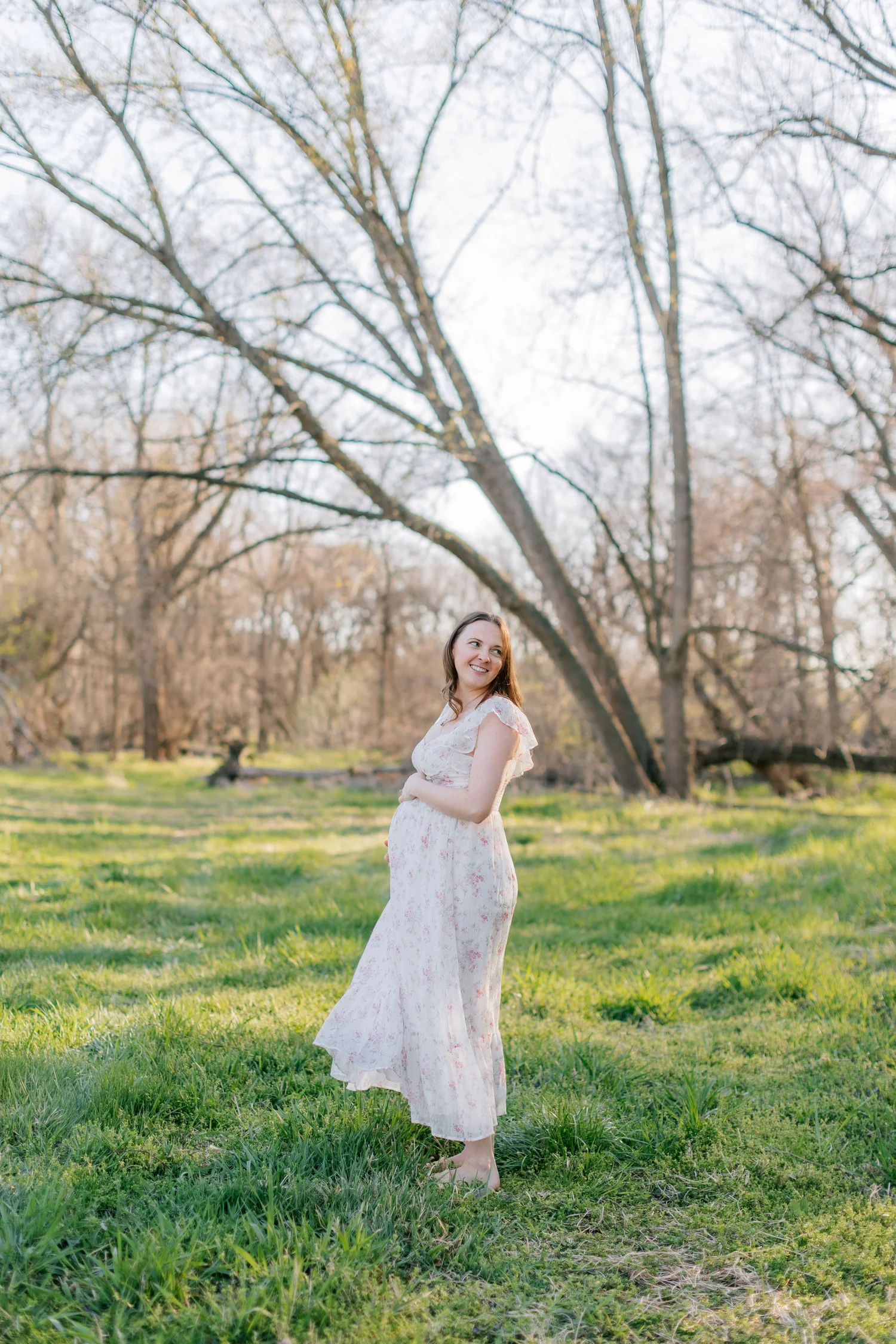 Spring Maternity Photo Session — Des Moines Wedding Photographer