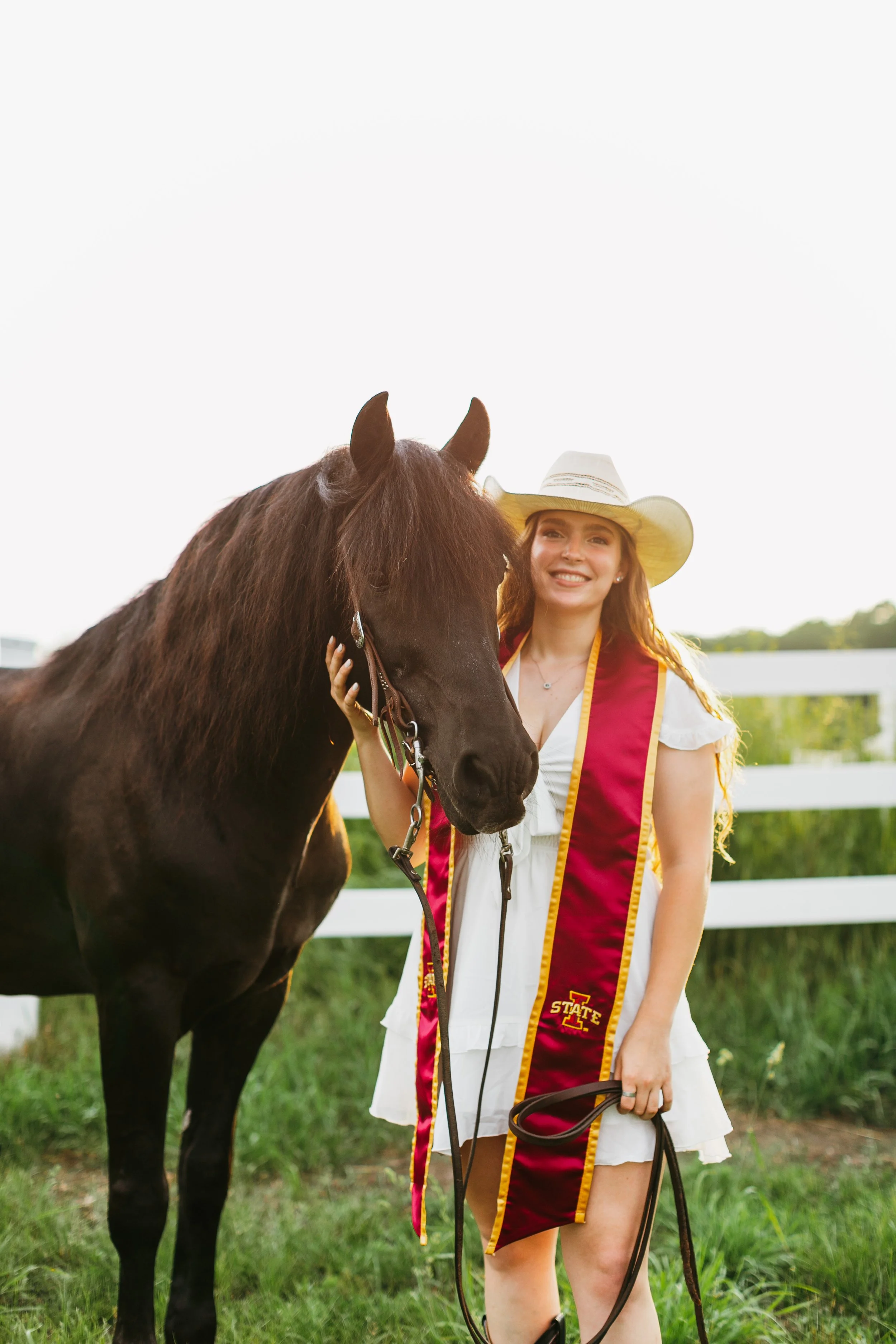 ISU Senior Grad Photos // Alyson — Des Moines Wedding Photographer