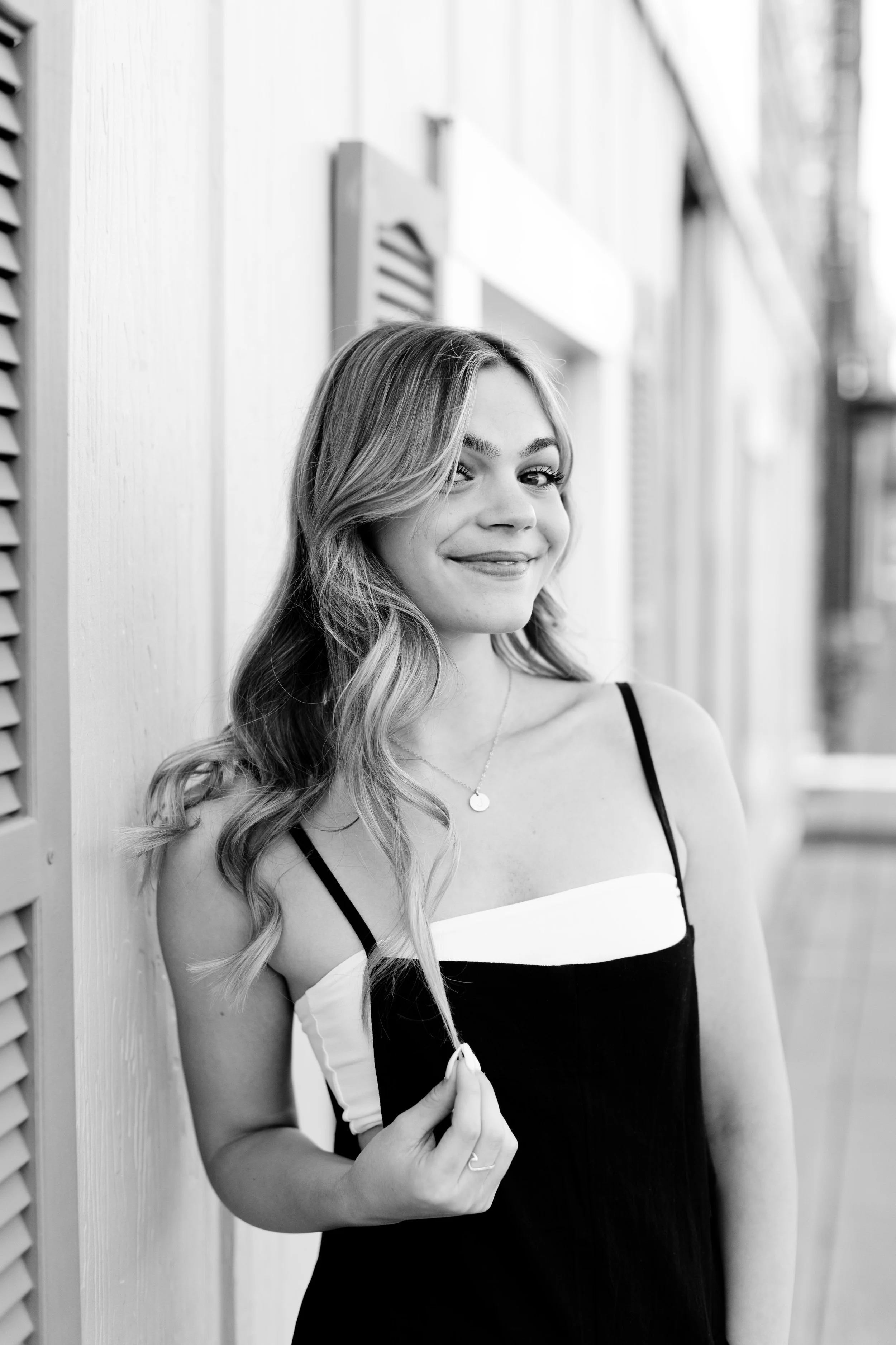 West Des Moines Senior Photographers // Zoe — Des Moines Wedding ...