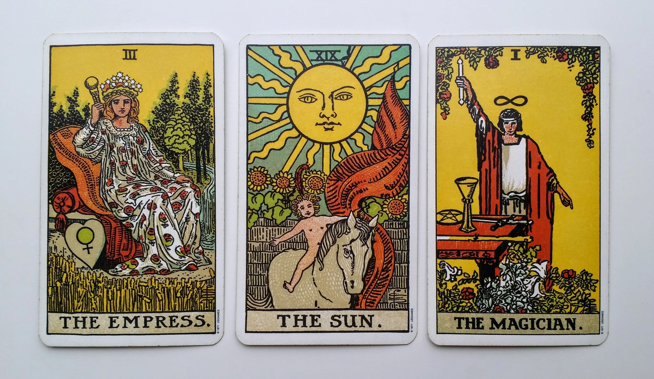 A Crown of Roses: An Introduction to Tarot + Herbalism — Worts ...