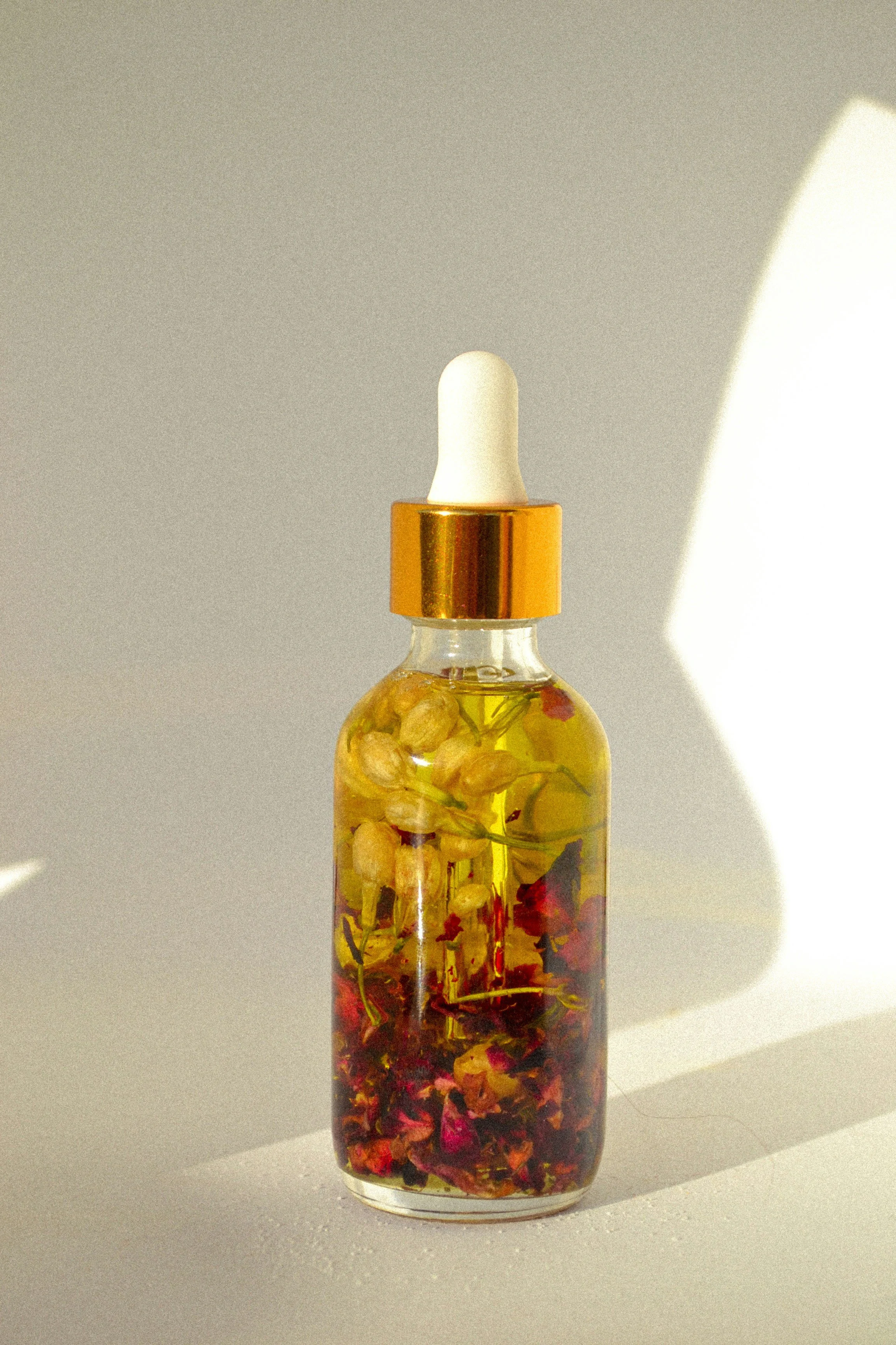 Herbs for Highly Sensitive People: Weekly Herbal Practices for ...
