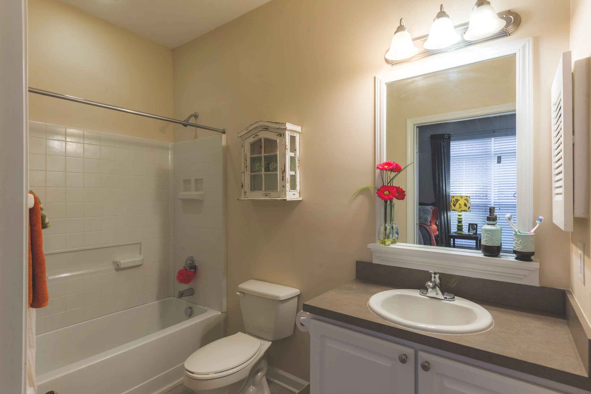 PHILLIPS ENTERPRISES | University Edge - Specifications