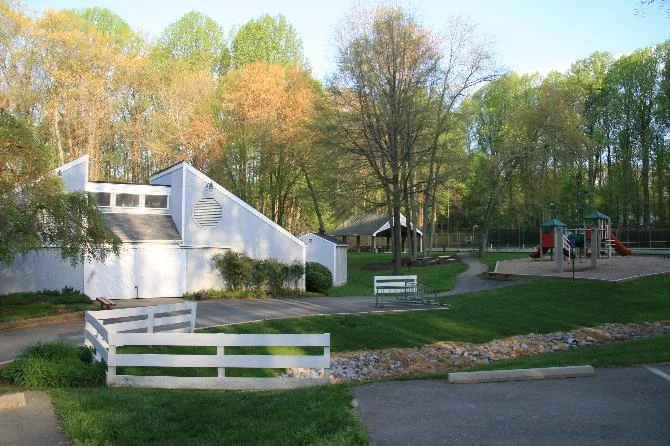 Fox Mill Woods Swim & Tennis Club - Reston, VA