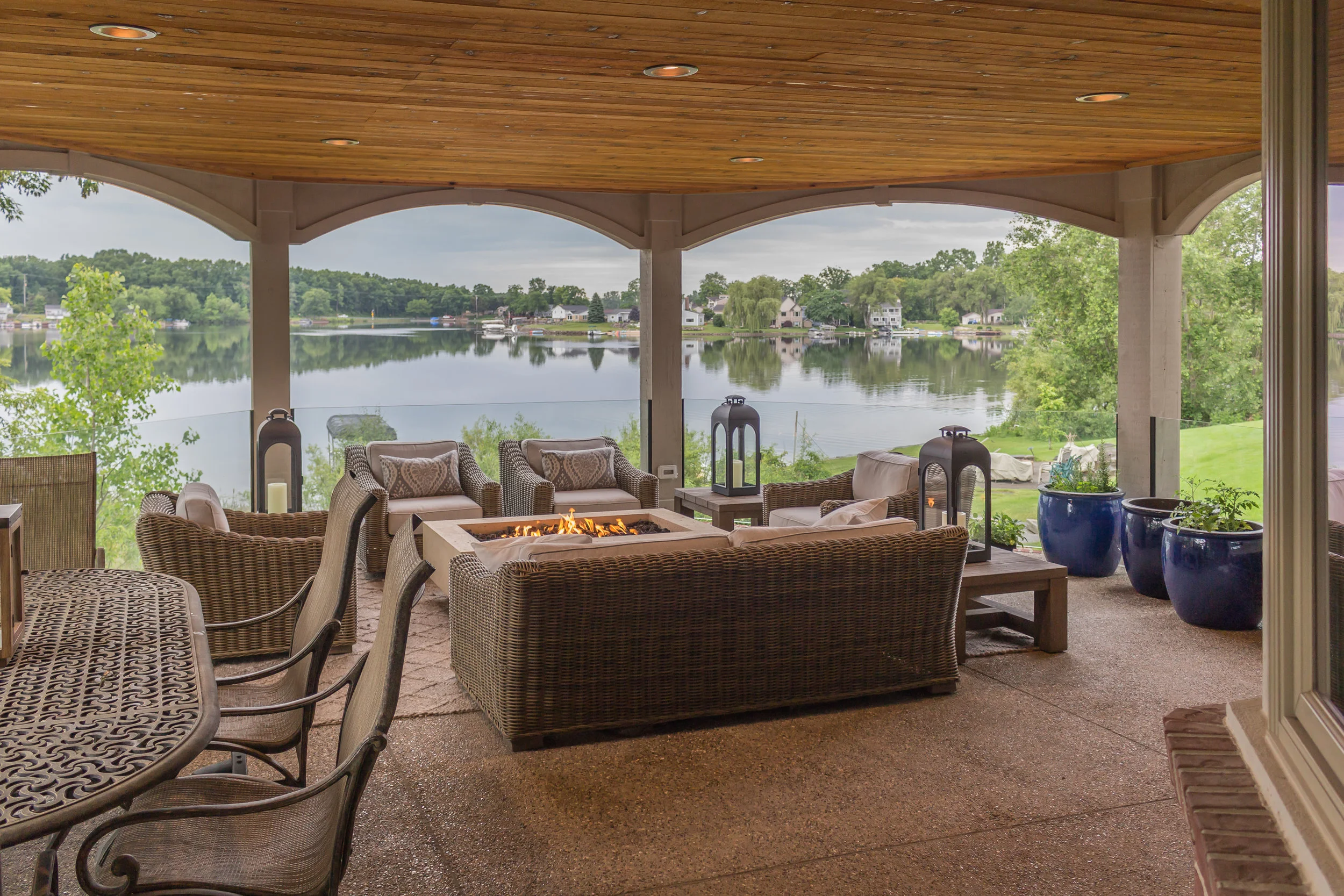 Tri-level pavilion with brick archways and endless views — VENTURES
