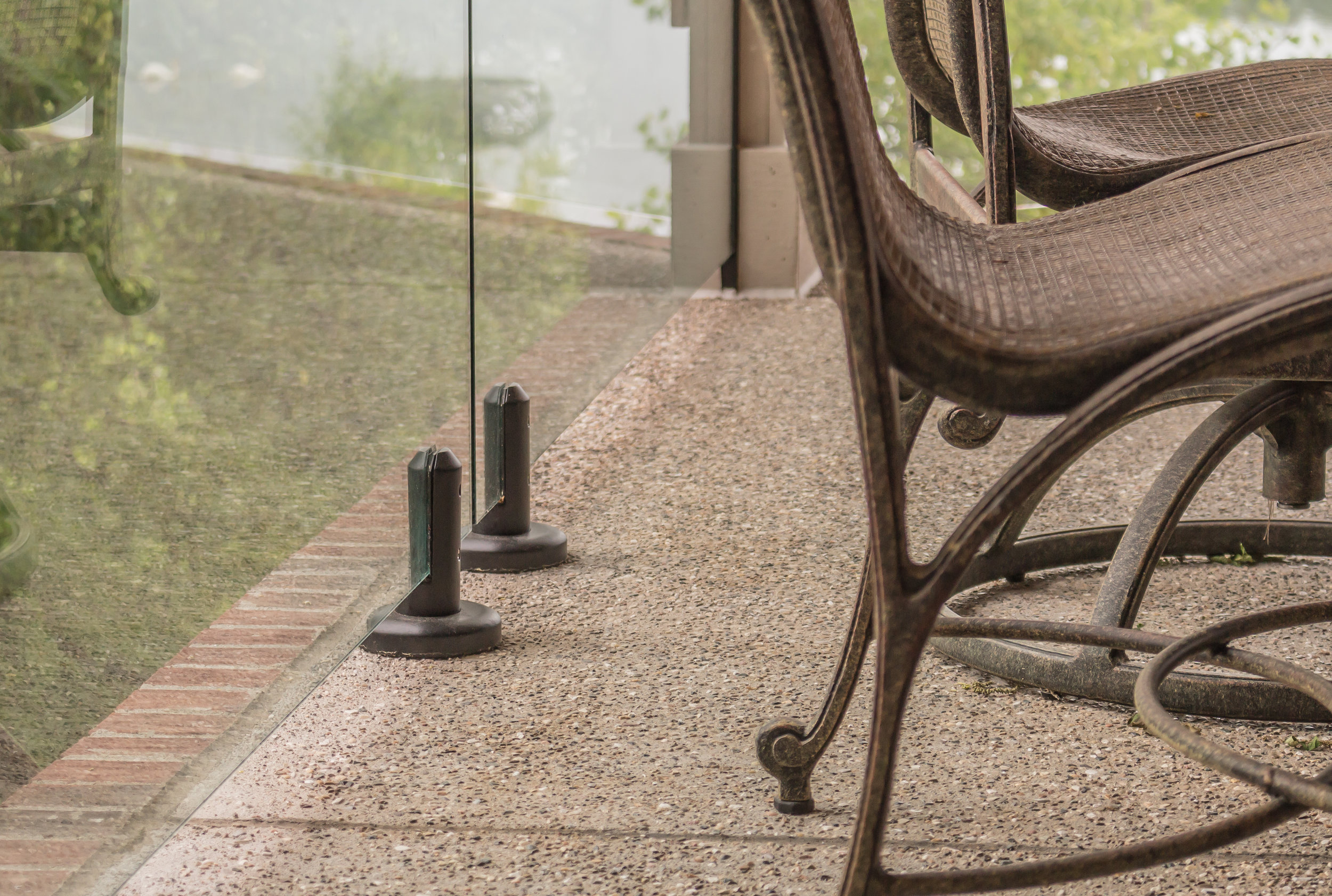 Tri-level pavilion with brick archways and endless views — VENTURES