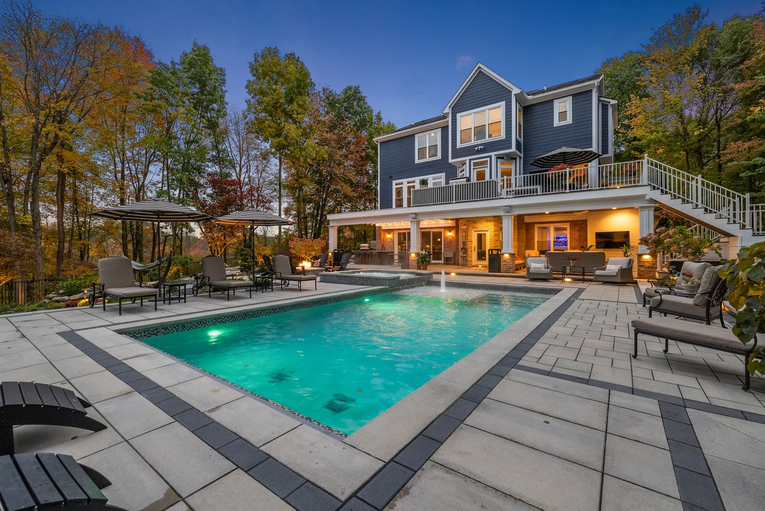 Lake Bluff: Embracing Nature with a Multi-Season Outdoor Living Space ...