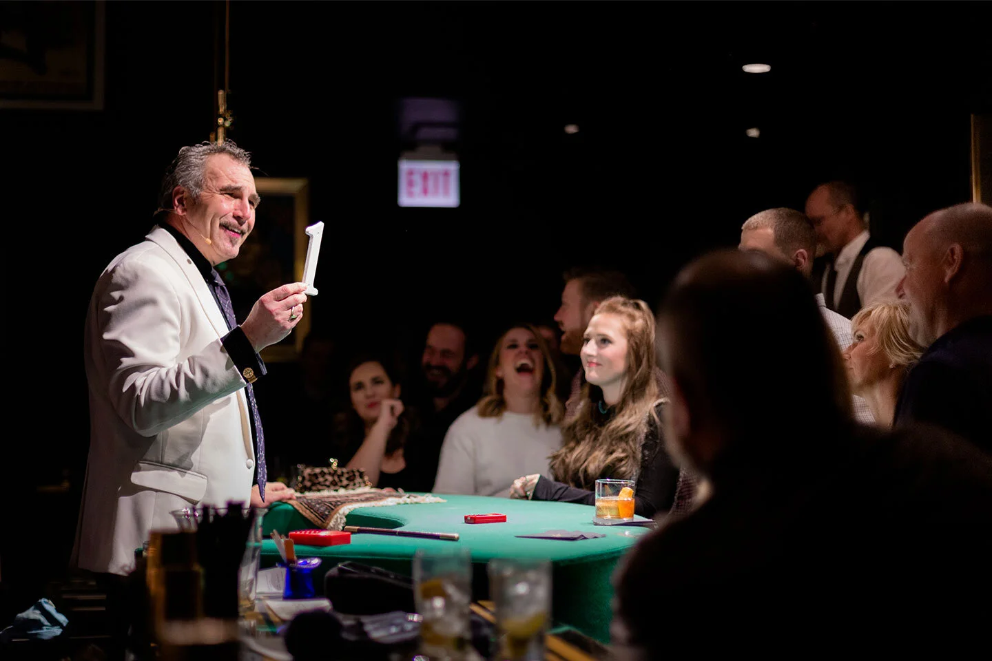 The Shows | Tickets | Date Night | Chicago Magic Lounge | Magic Show