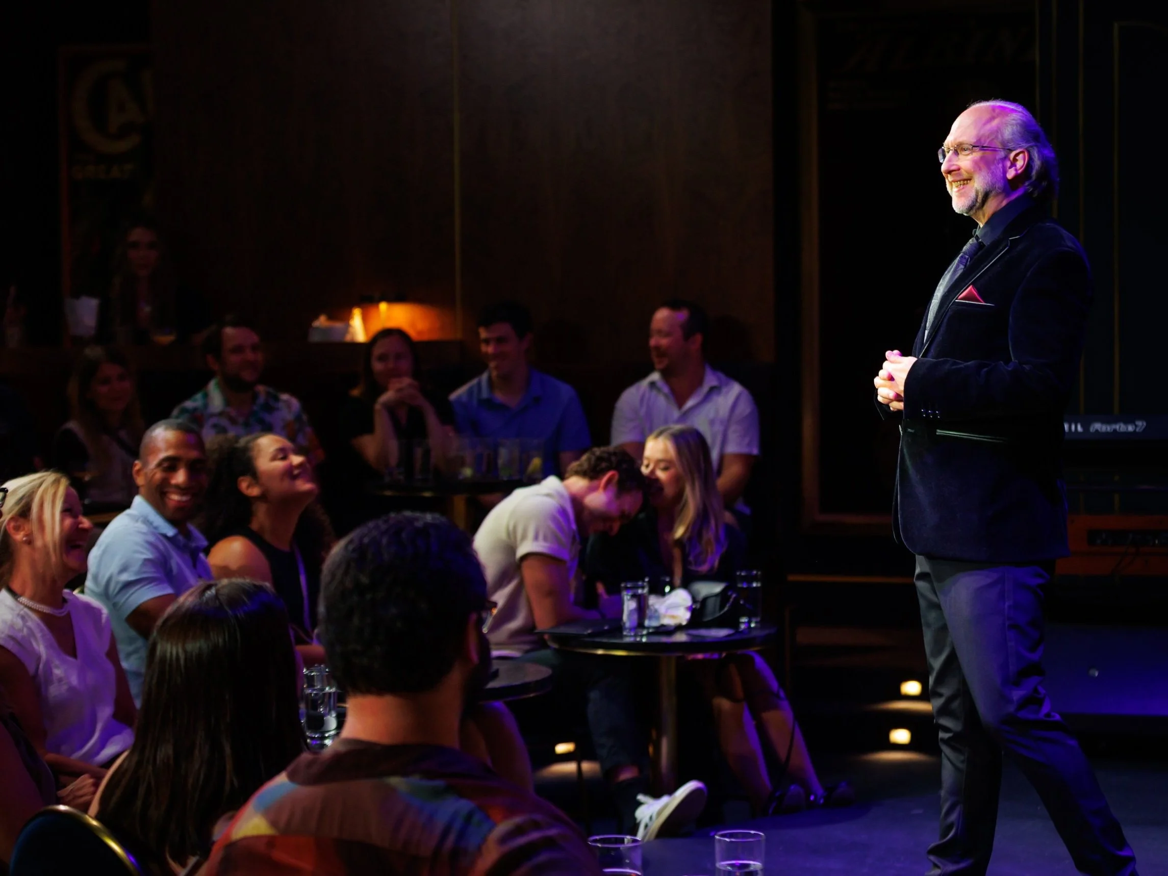 The Shows | Tickets | Date Night | Chicago Magic Lounge | Magic Show