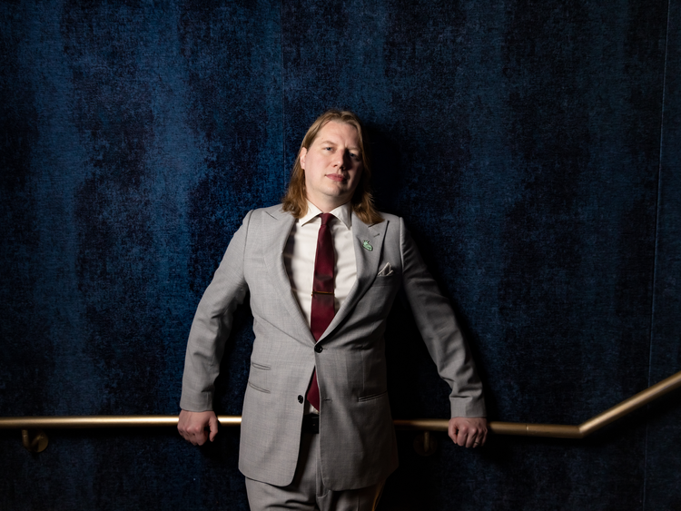 Now Appearing | Magicians | Chicago Magic Lounge | Magic Show