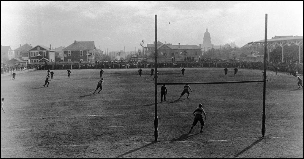Longhorn Football 1883- 1926 The History of Longhorn Sports