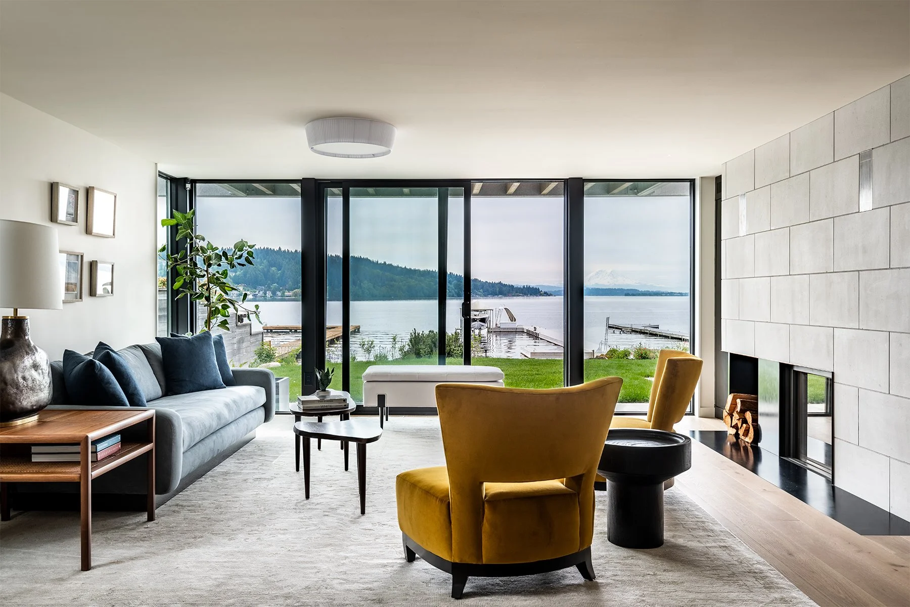 A Lakeshore home maximizes its site and views — CAST architecture ...