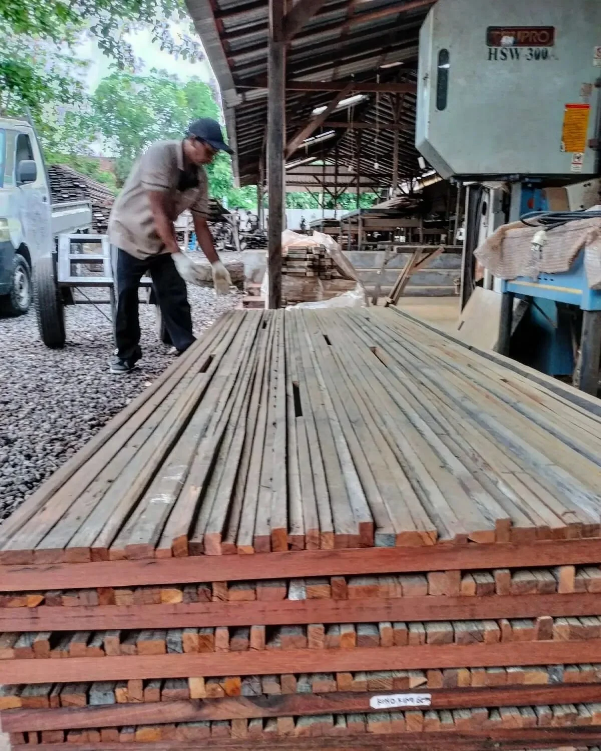 Kaltimber, reclaimed wood specialist in decking and flooring