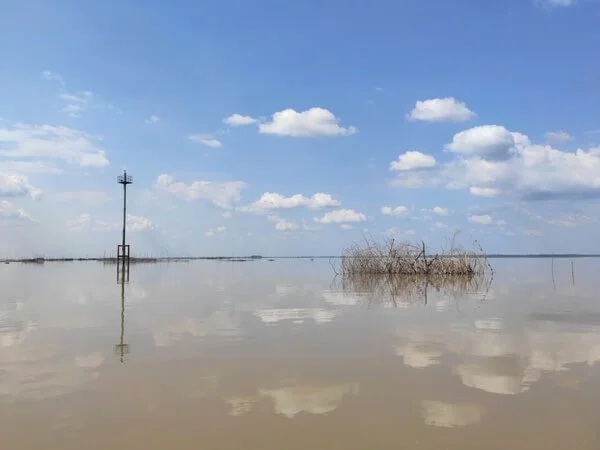 Navigating the Mystical Waters of the Mahakam River: Exploring ...