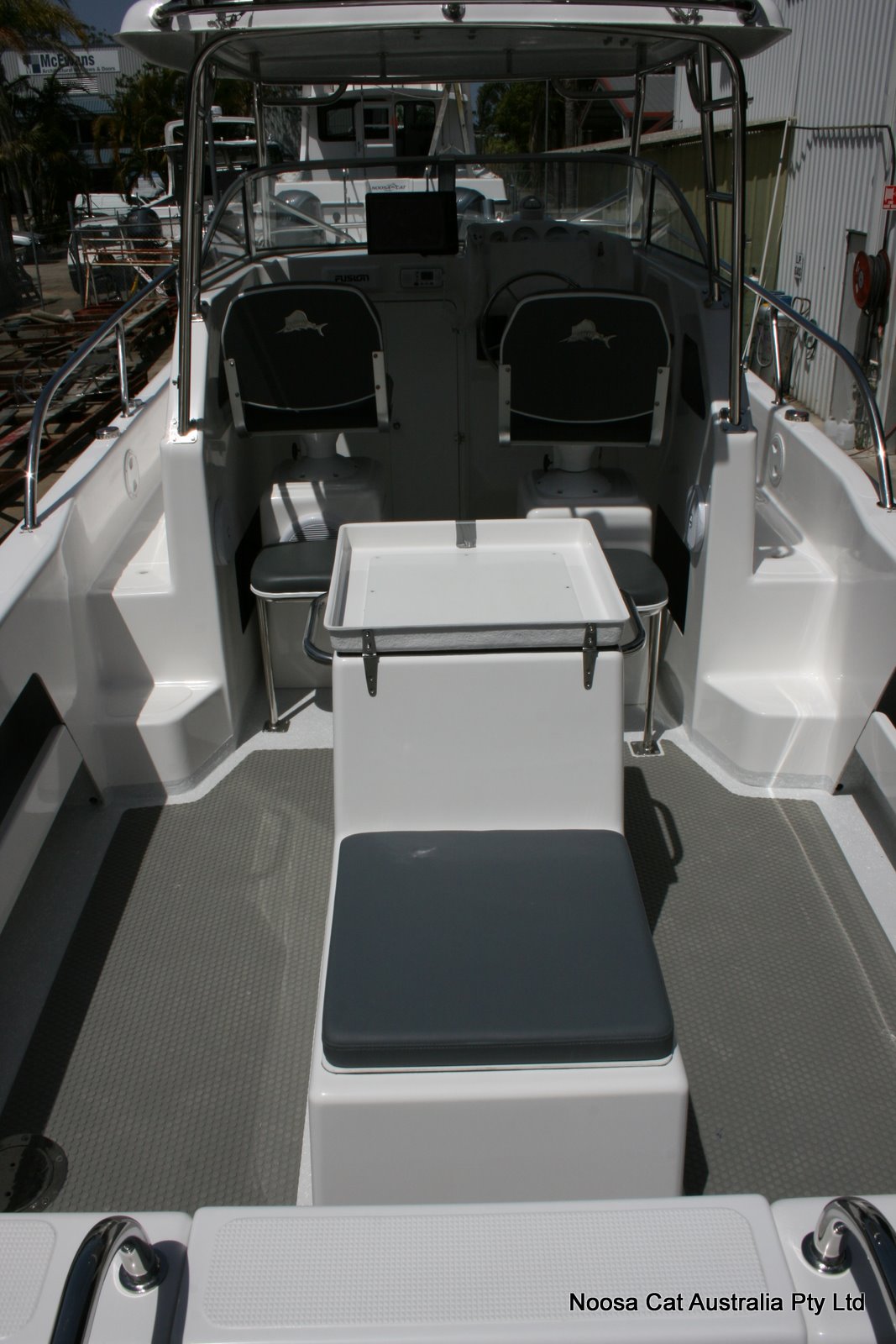 2400 — Noosa Cat Australia