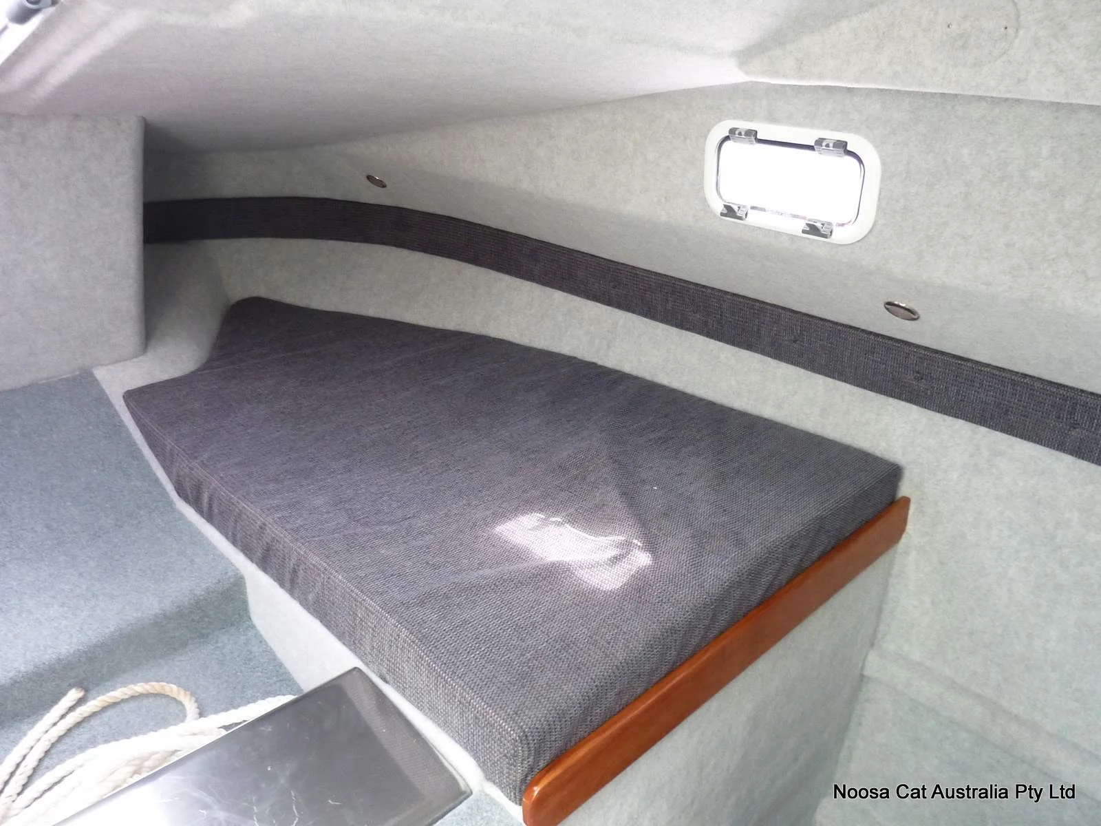 4100 — Noosa Cat Australia