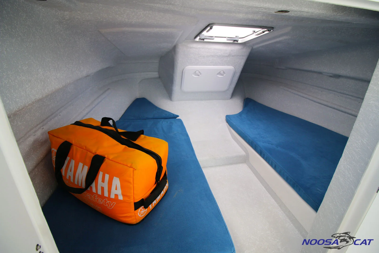 3000 — Noosa Cat Australia