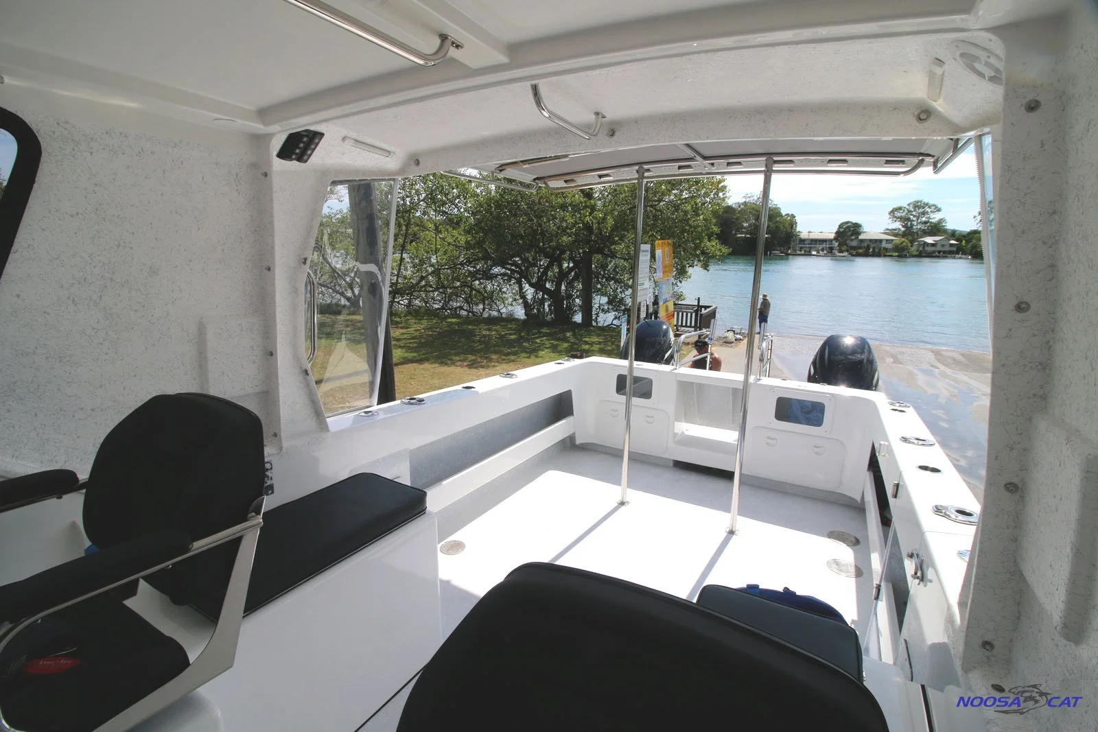 3000 — Noosa Cat Australia