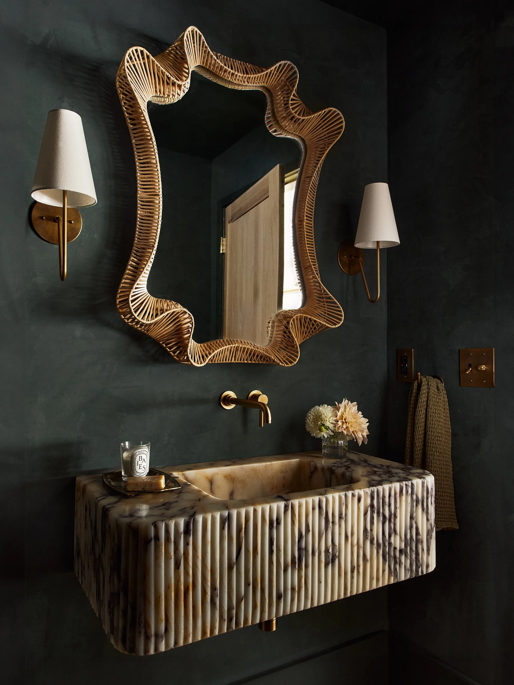 Justin March is a luxury interior and architectural photographer based ...