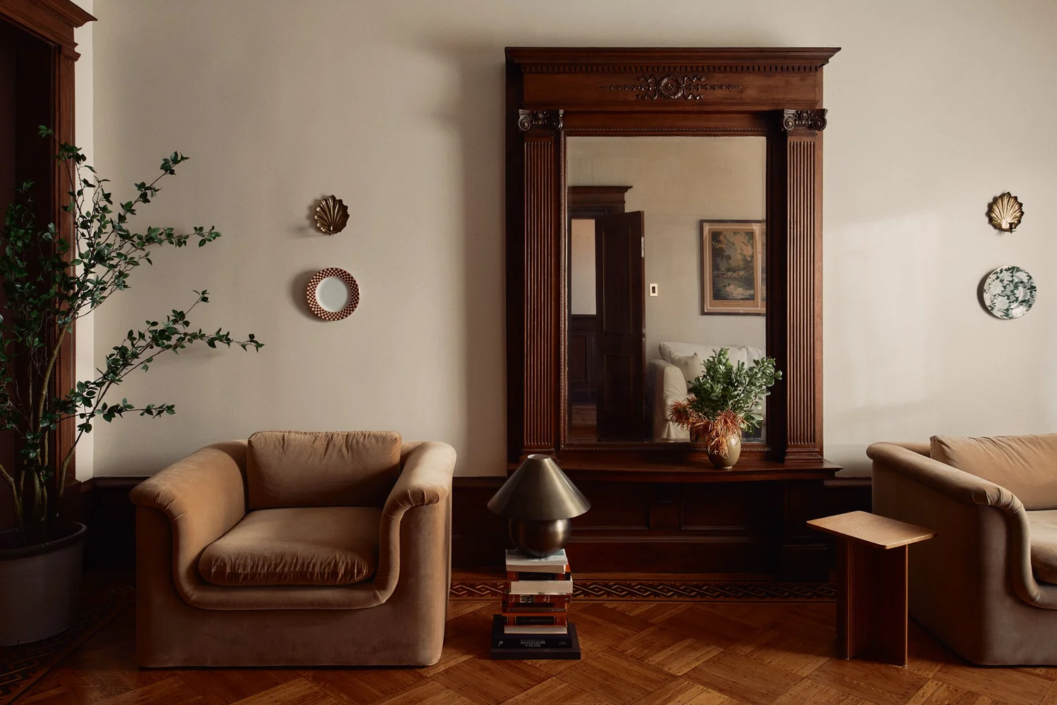Justin March is a luxury interior and architectural photographer based ...