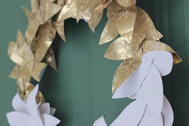 Color blocked spring wreath — There's Good in Store