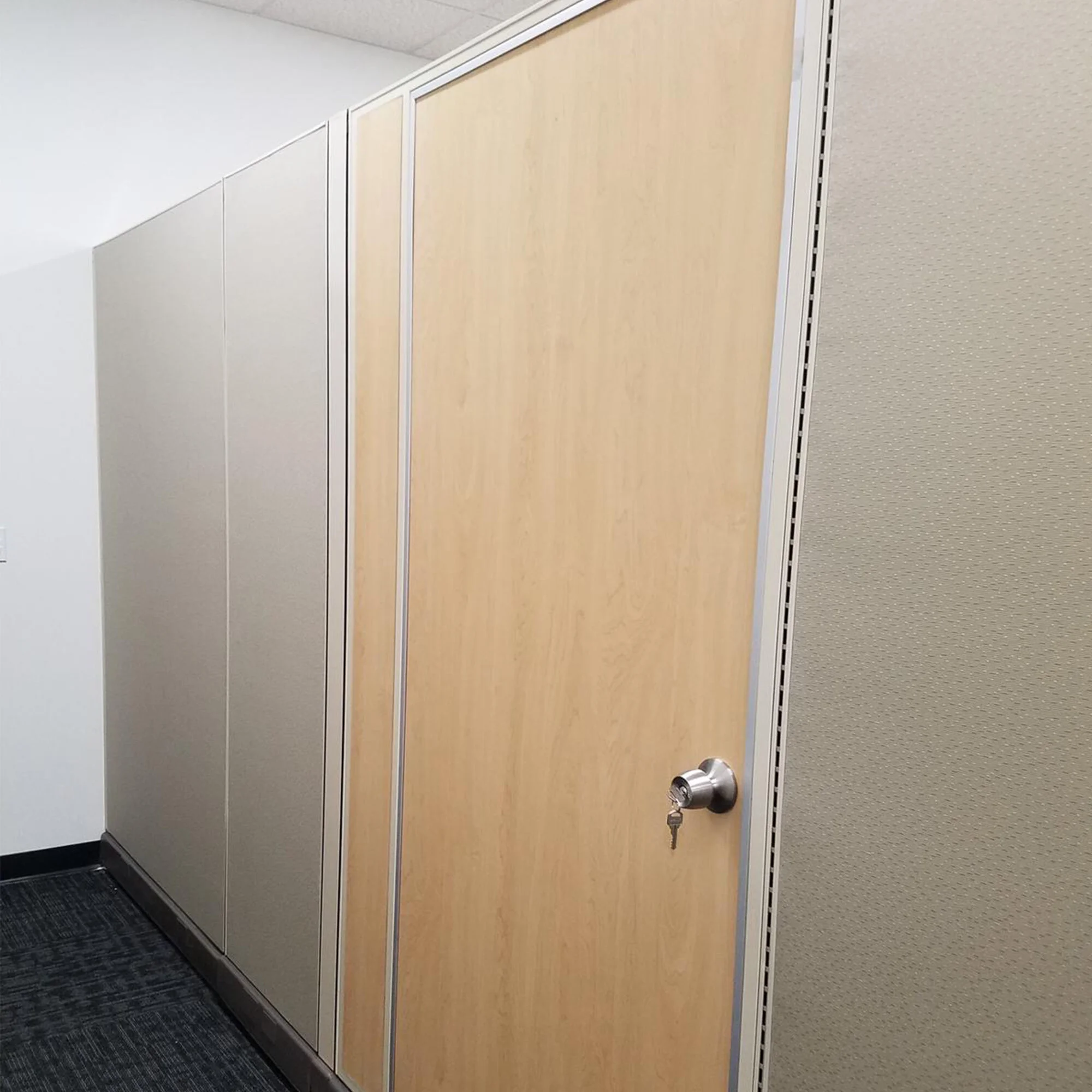 Workplace Solutions-Freestanding Panels