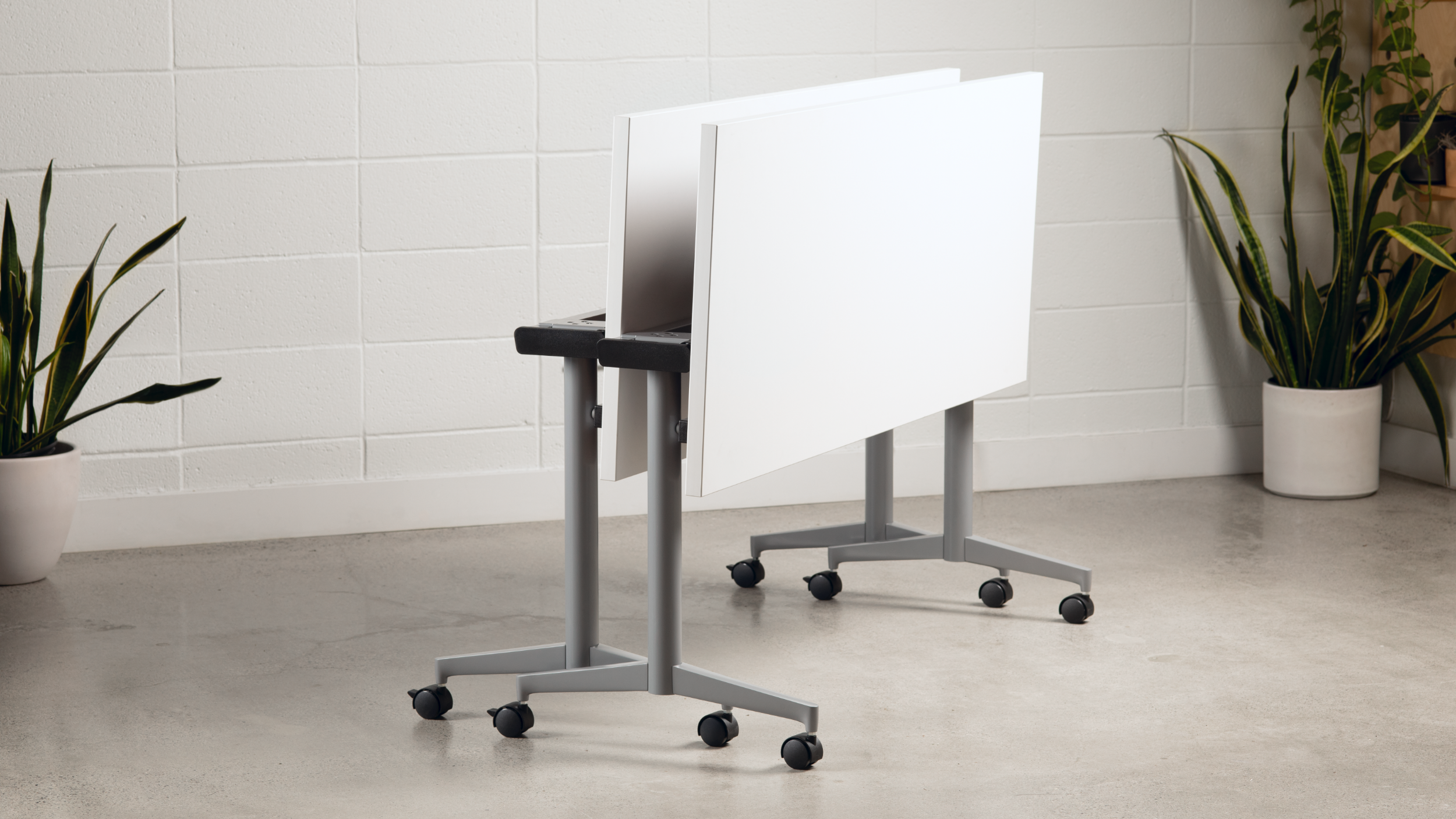 Workplace Solutions-Parallon Tables Collection by SitOnIt