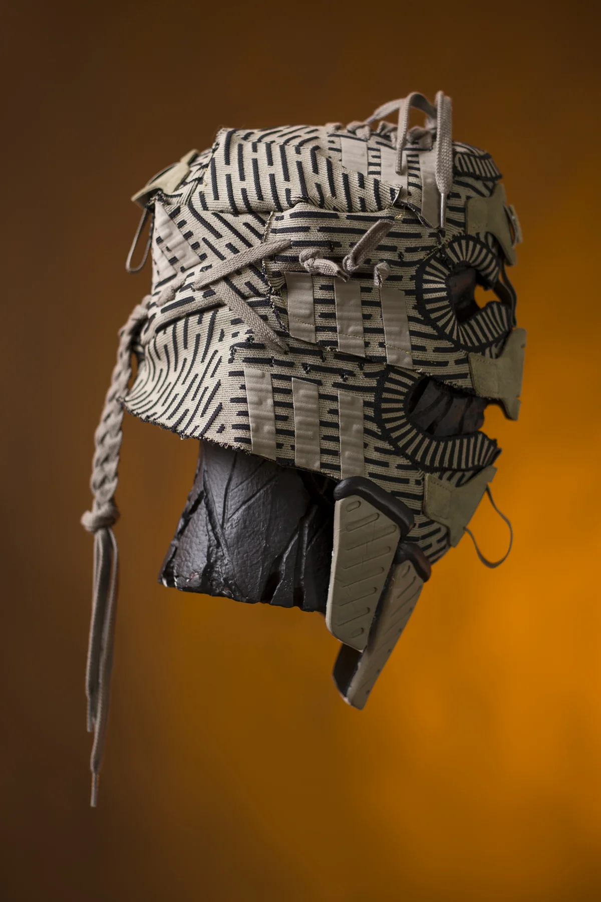 No.138 : adidas NMD R2 PK Mask — FREEHAND PROFIT