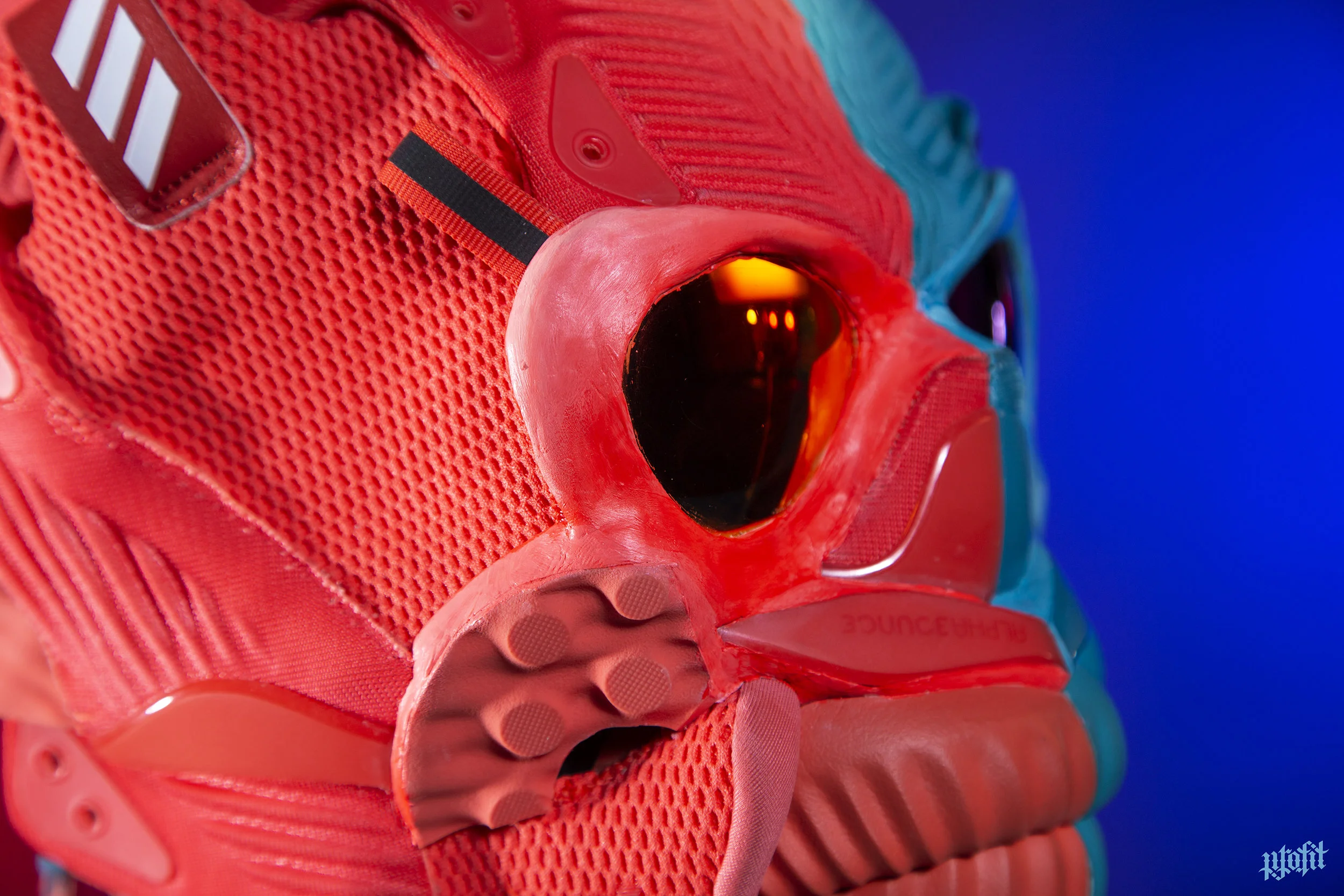 No.193: adidas Alpha Bounce Mask — FREEHAND PROFIT