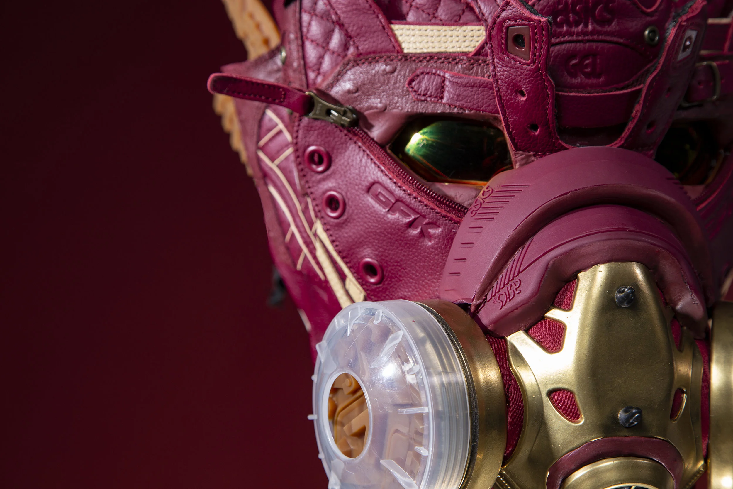 No.196 : GFK asics Gas Mask — FREEHAND PROFIT