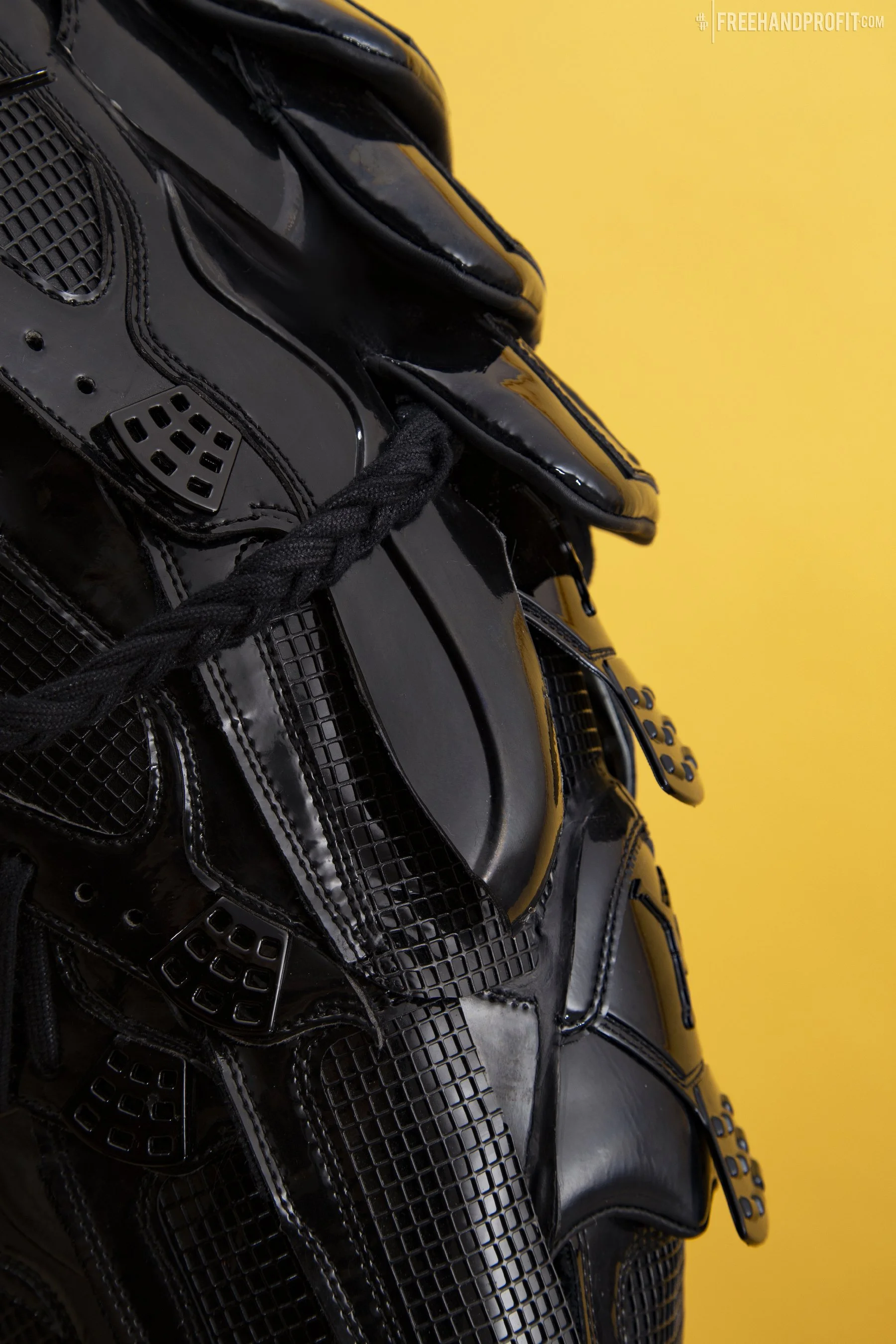 No.220 11LAB4 Xenomorph Mask — FREEHAND PROFIT