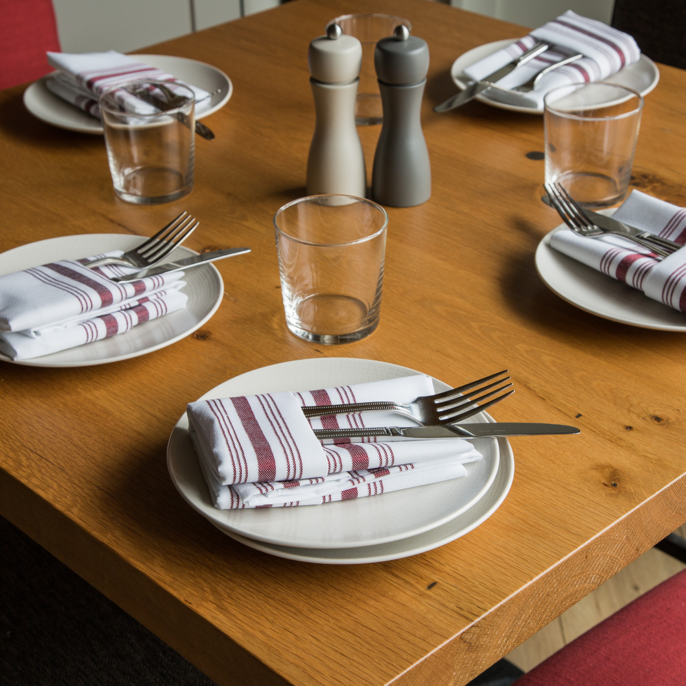 Tre Rivali — Dutch East Design Inc.