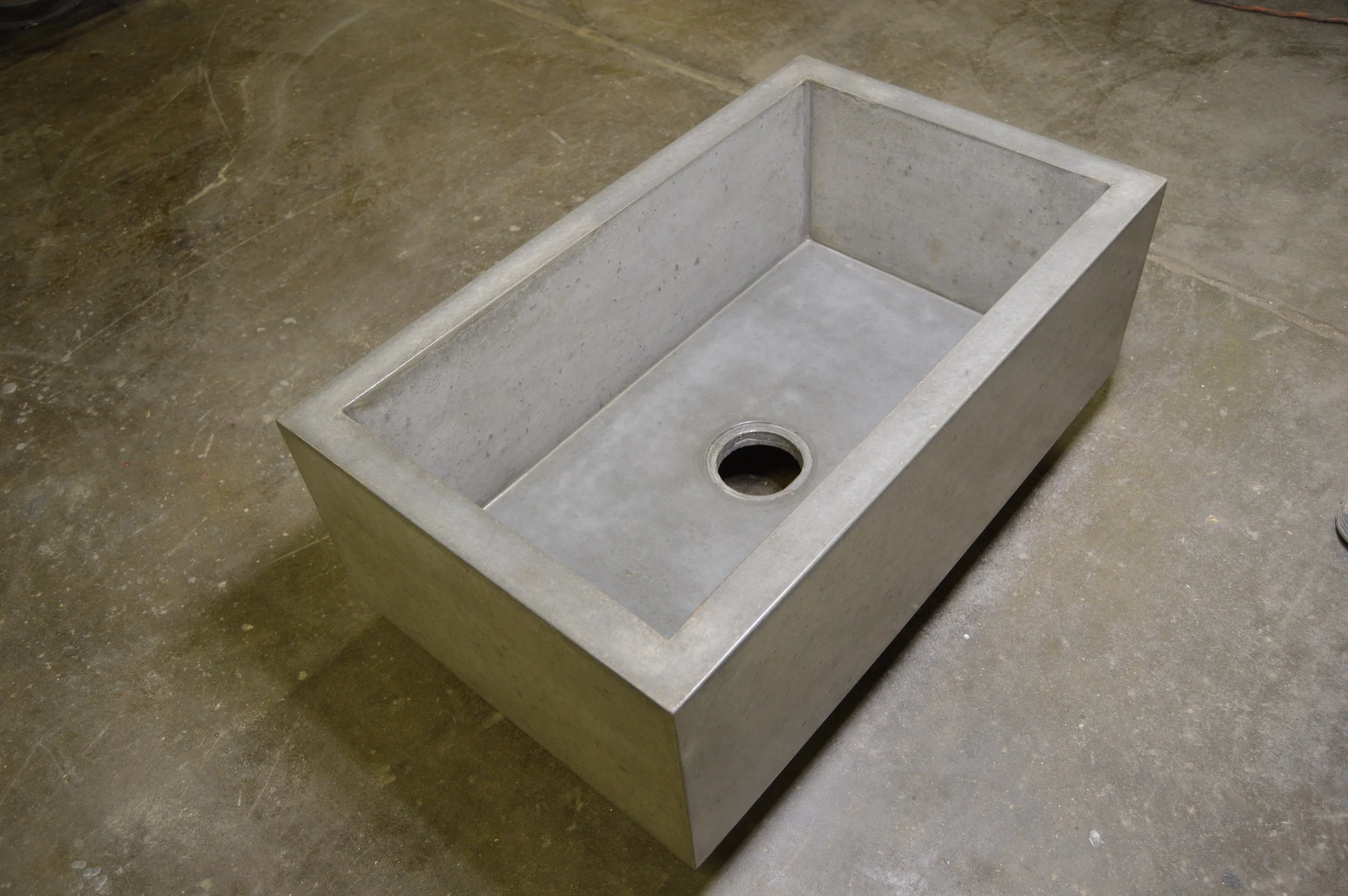 CONCRETE-SINK GALLERY