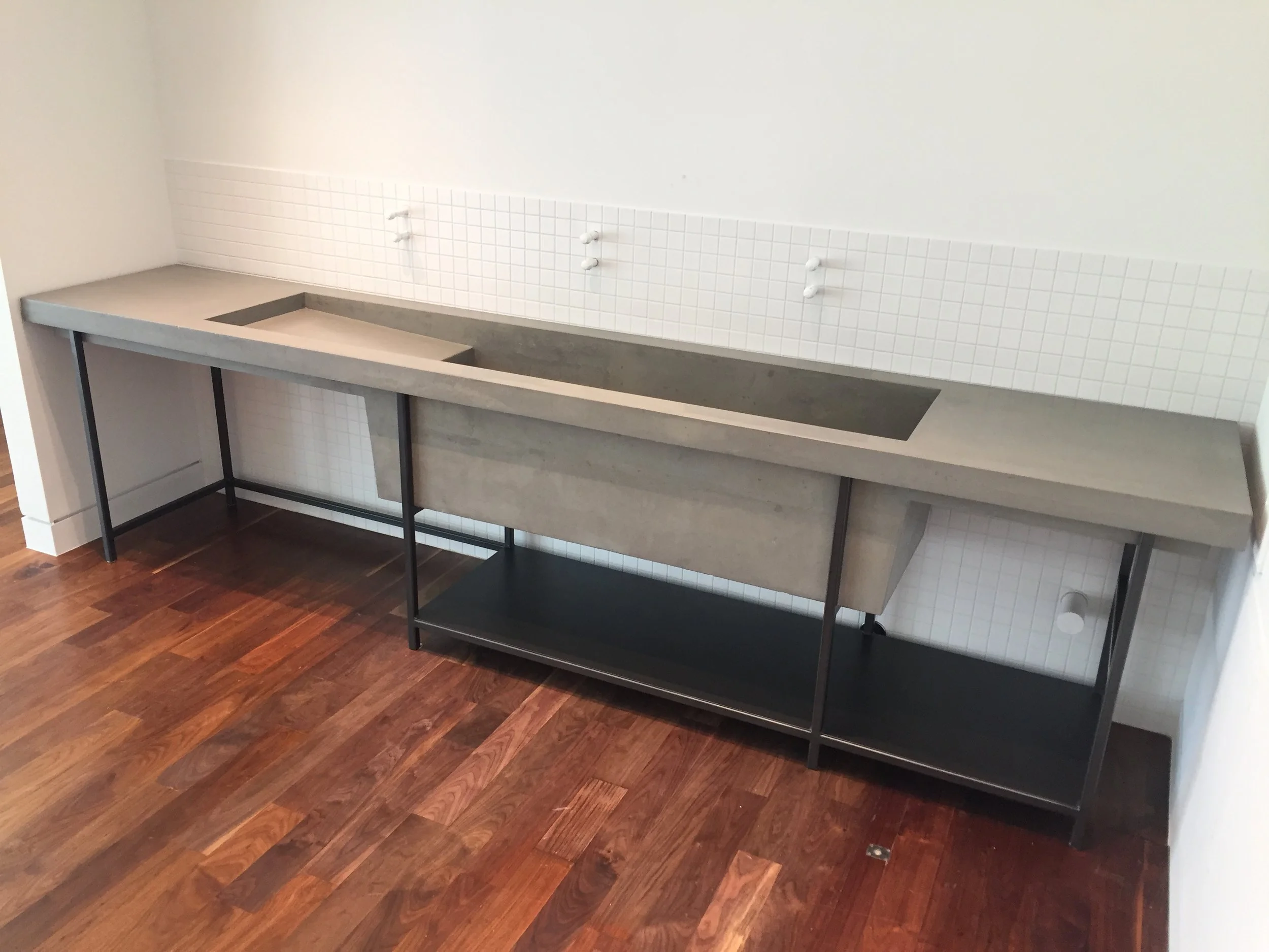 CONCRETE-SINK GALLERY