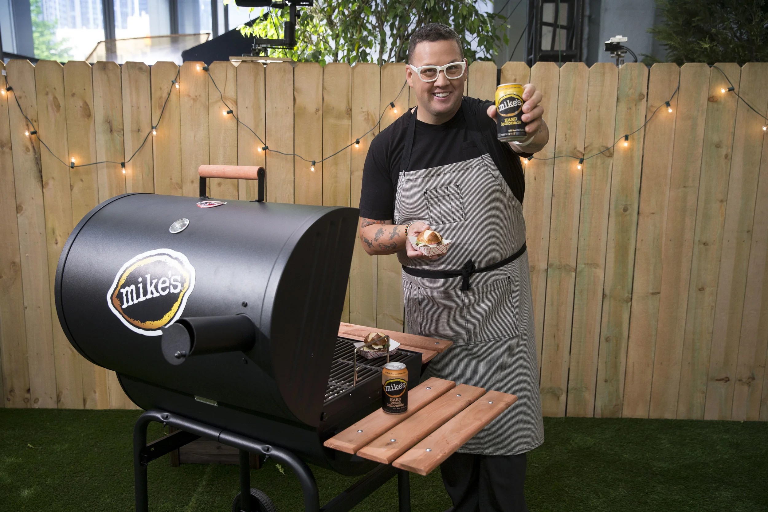MasterChef's Graham Elliot Gets His Grill On — Grillocracy