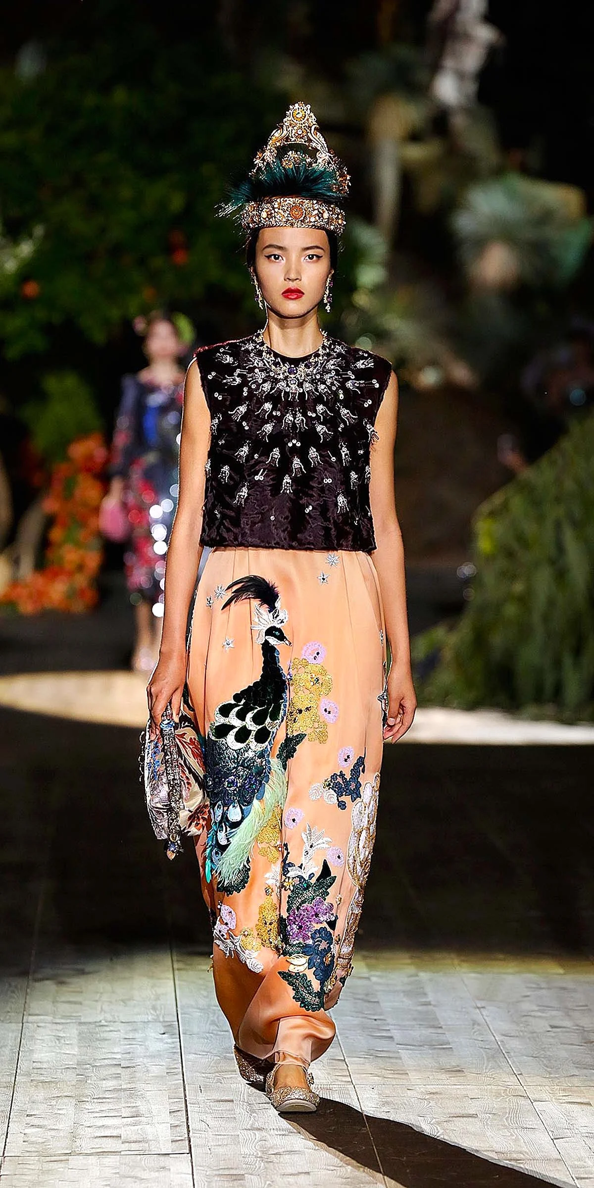 Dolce & Gabbana’s Midsummer Night’s Dream: Alta Moda Autumn/Winter 2015 ...