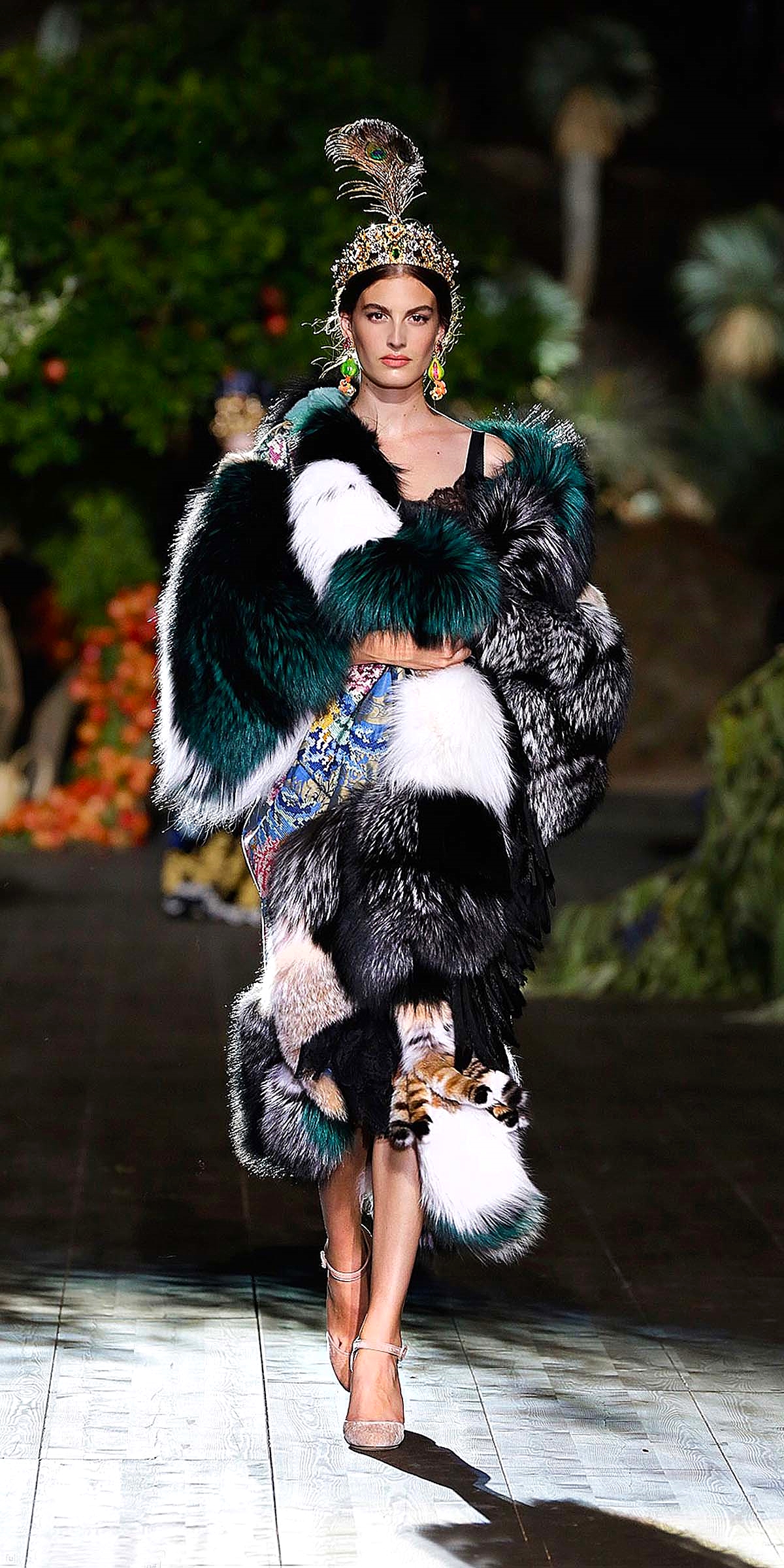 Dolce & Gabbana’s Midsummer Night’s Dream: Alta Moda Autumn/Winter 2015 ...