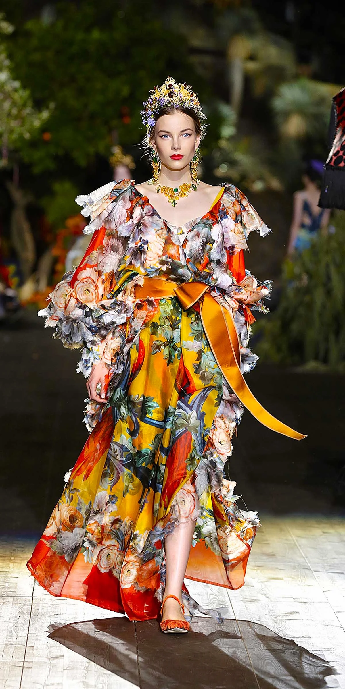 Dolce & Gabbana’s Midsummer Night’s Dream: Alta Moda Autumn/Winter 2015 ...