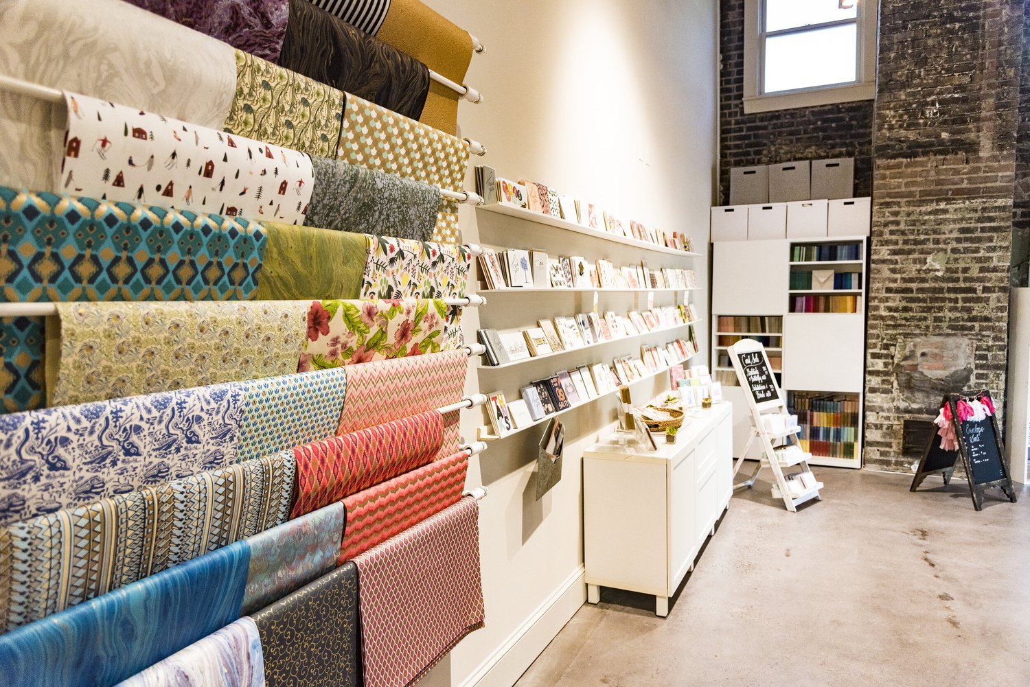 About Us — SAS-E Ink