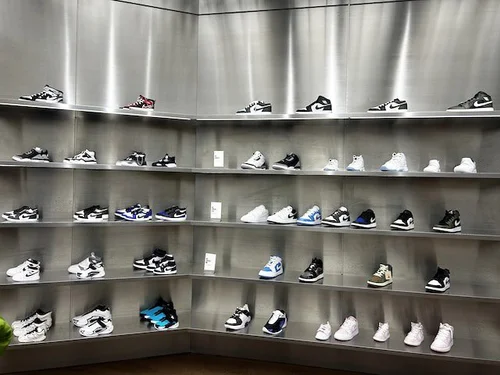 Jordan World of Flight Tokyo Shibuya - Review - Busy City Guide
